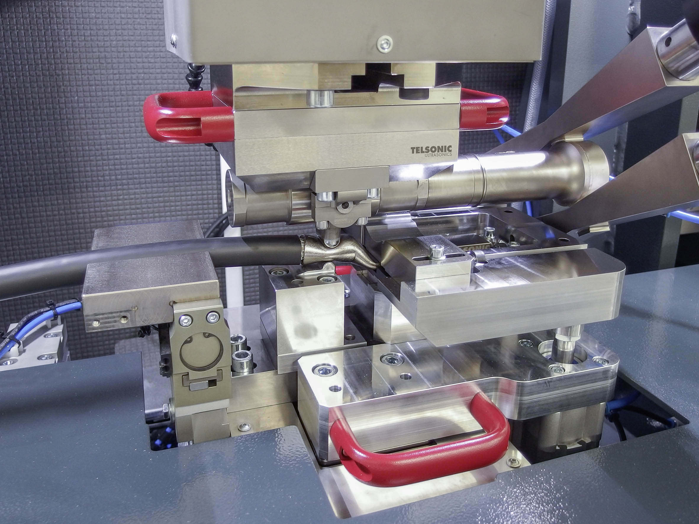 Schonend mit viel Kraft - Telsonic AG - Pressemitteilung