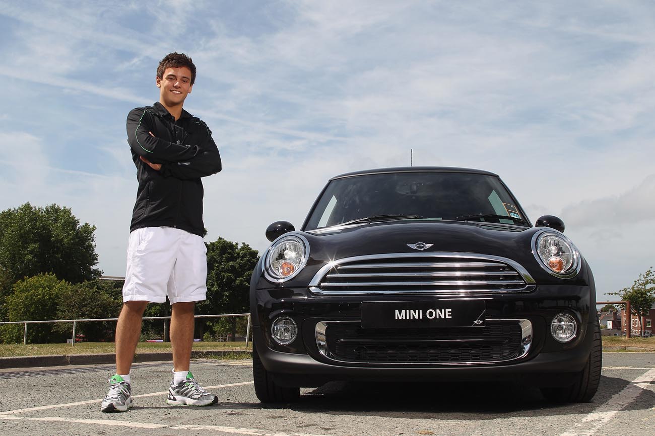 Olympic diver becomes learner Driver, BMW AG, Story - PresseBox