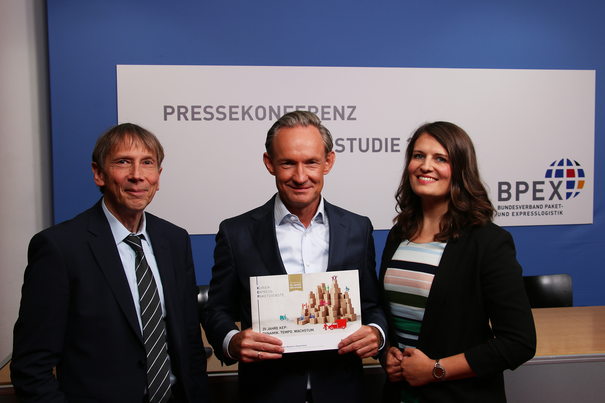Rückgang gestoppt: 0,6 % mehr Sendungen – deutliche Erholung bleibt ...
