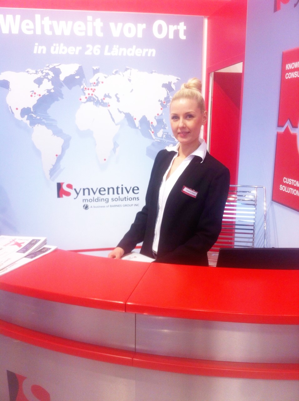 Messe-Hostessen für den Messe-Monat April, Messe Hostess Agentur ...