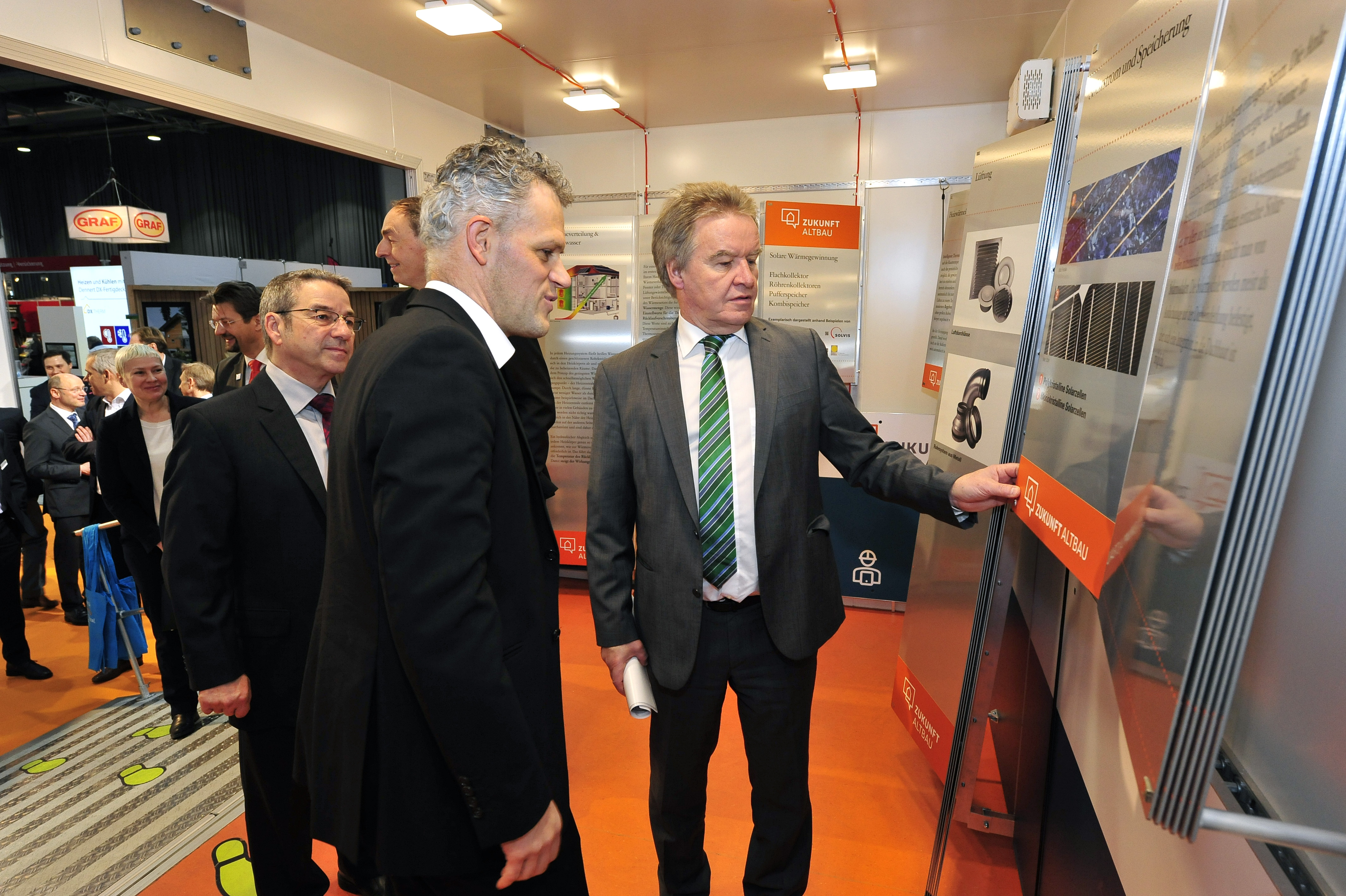 Start der zehnten Gebäude.Energie.Technik: Umweltminister Untersteller ...