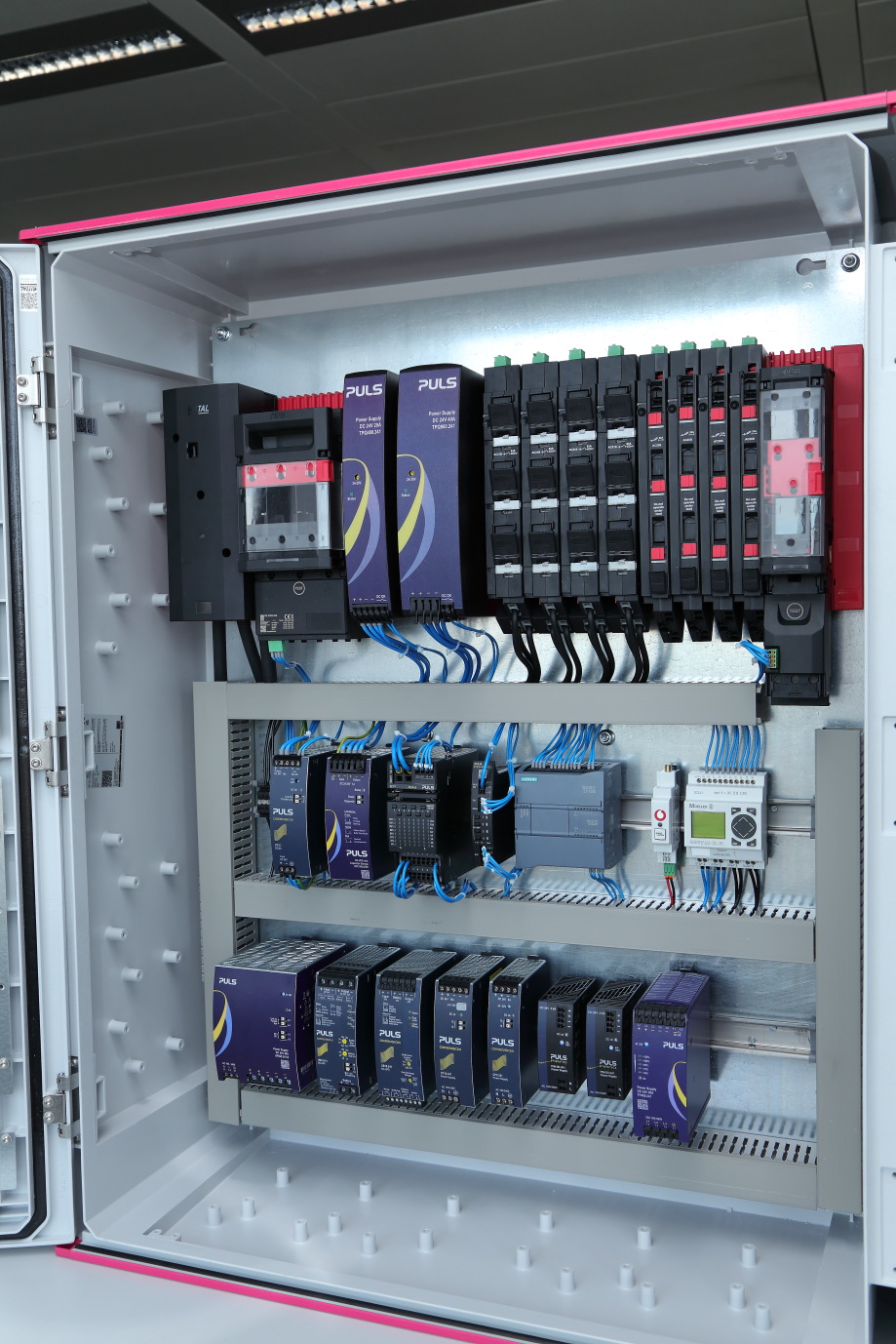 Rittal und PULS schließen Technologiepartnerschaft, Rittal GmbH & Co ...