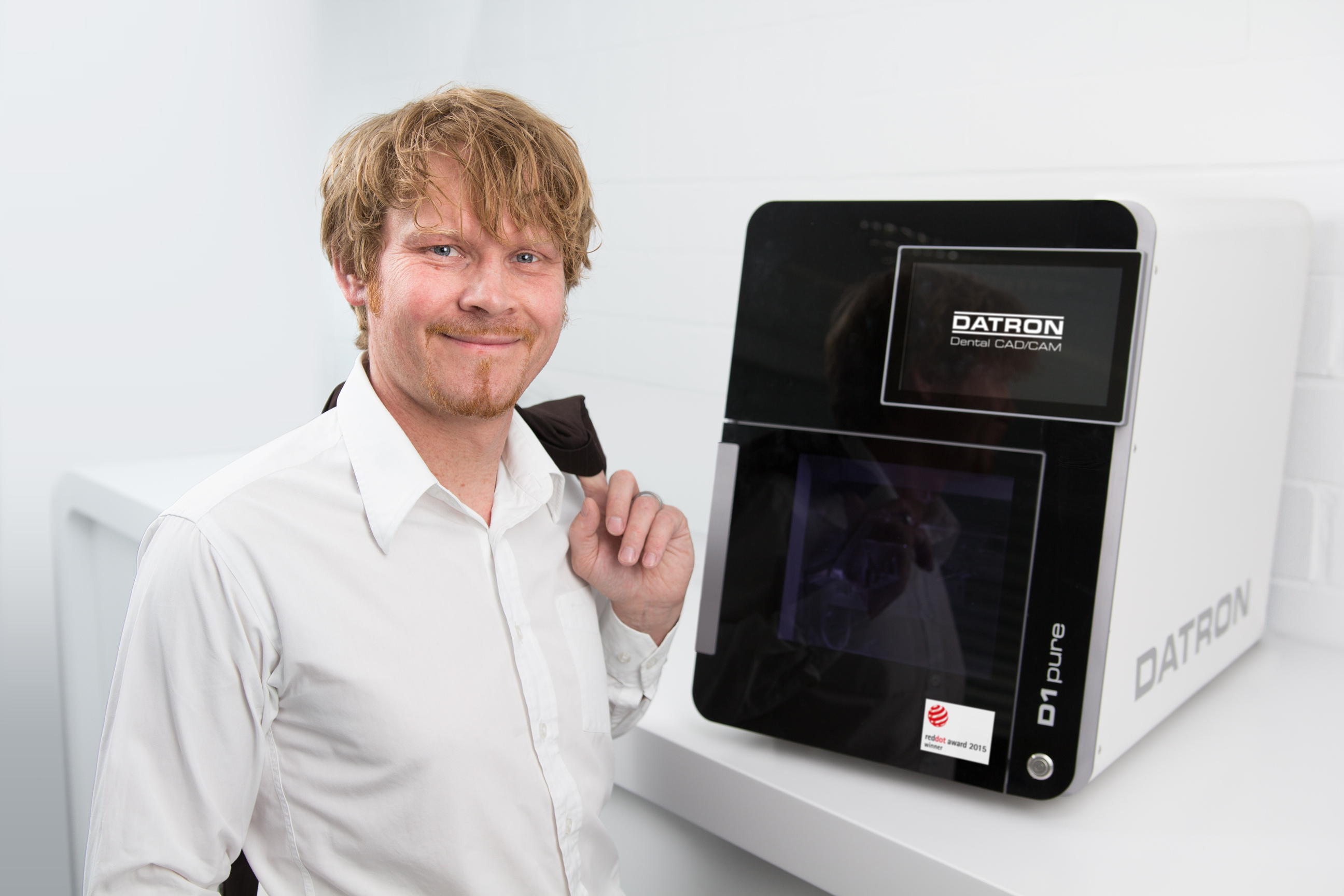 D1 pure der DATRON AG erhält Red Dot Design Award 2015, DATRON AG ...