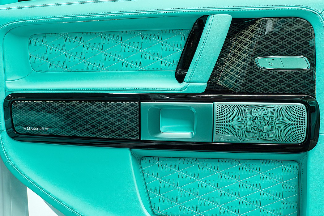 MANSORY presents the ultimate off-roader: « MANSORY Gronos 6x6 ...