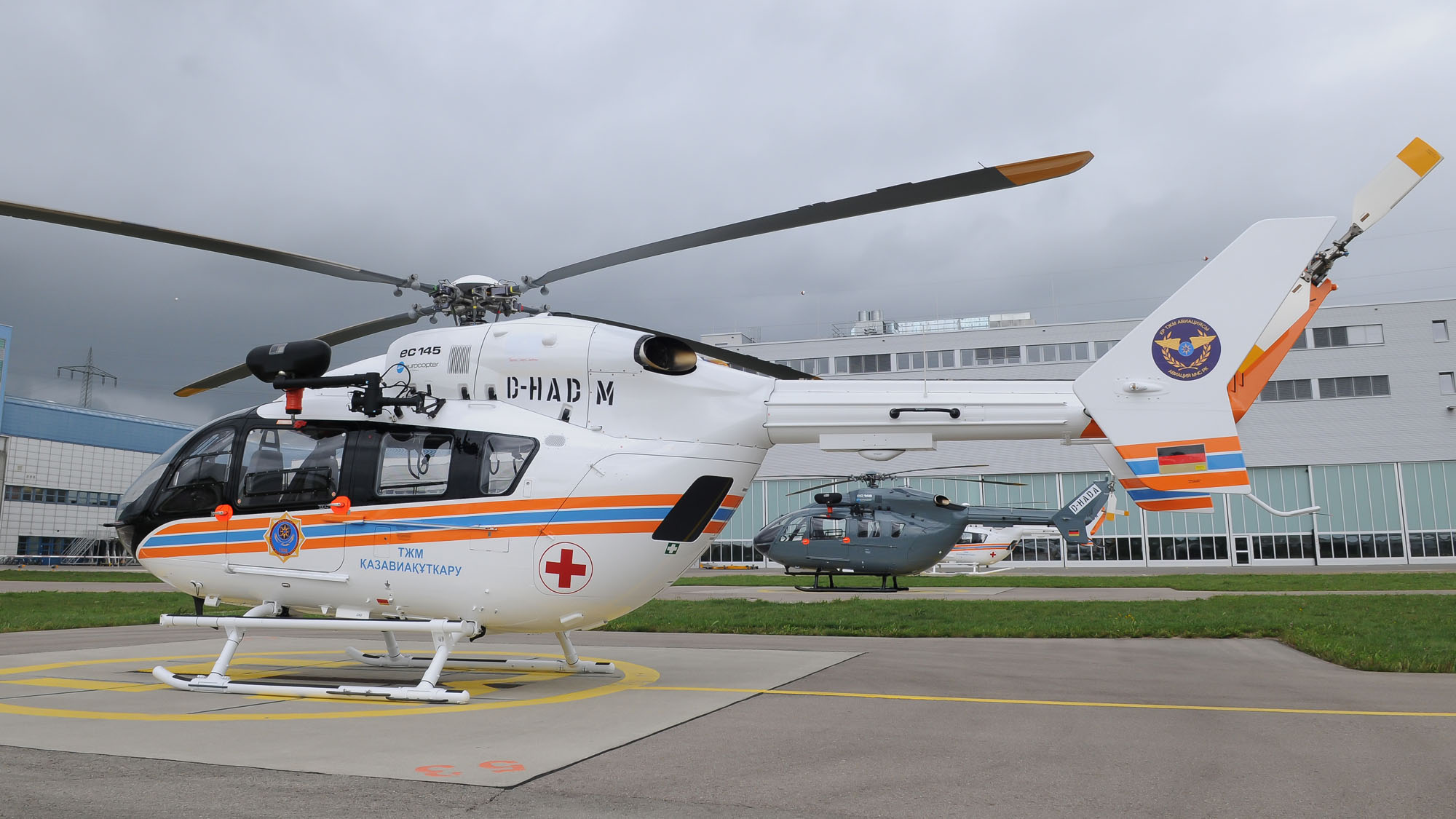 Kasachstan bestellt acht weitere Eurocopter EC145 im Rahmen des ...