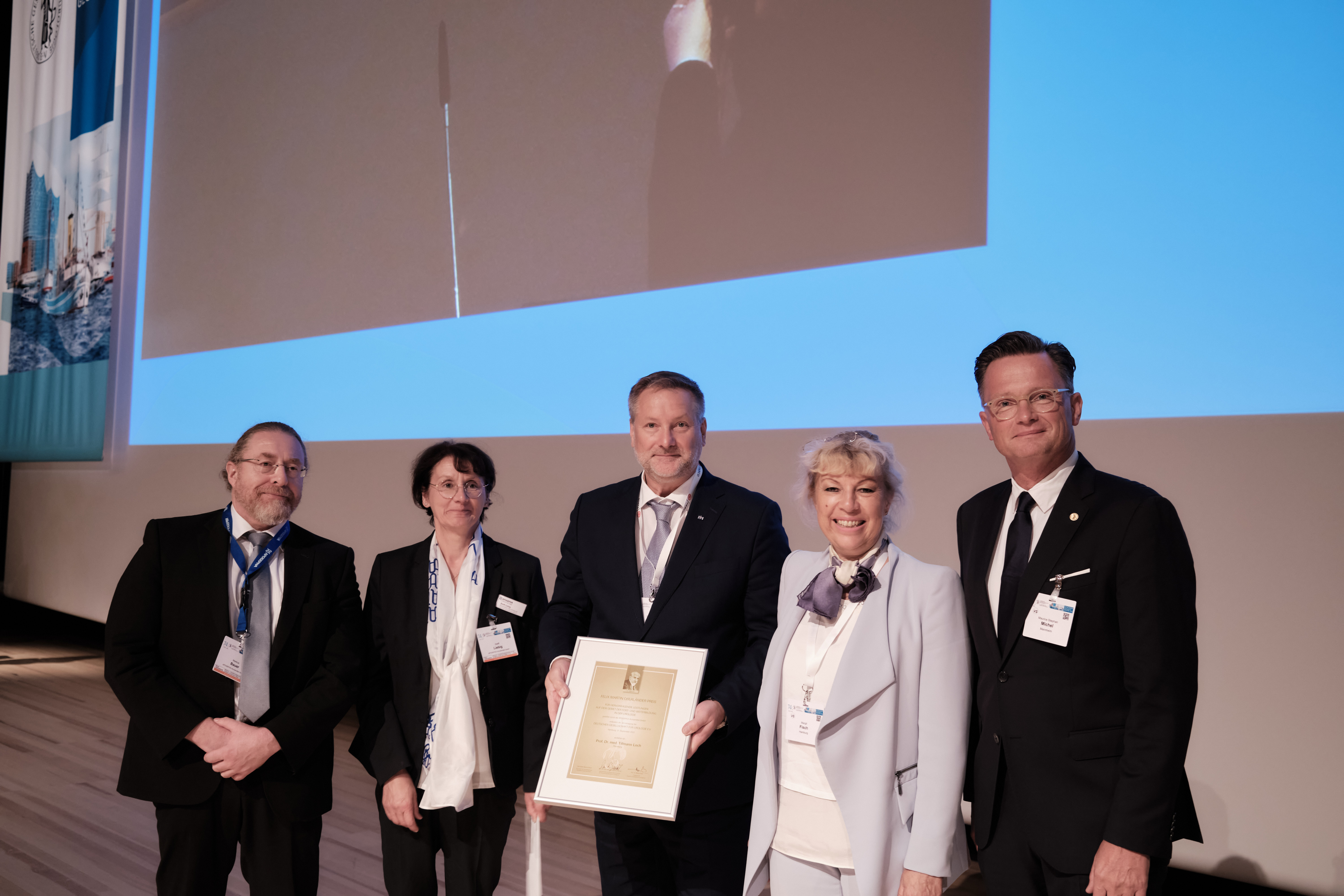 Professor Dr. Tillmann Loch mit dem Felix Martin Oberländer Preis ...