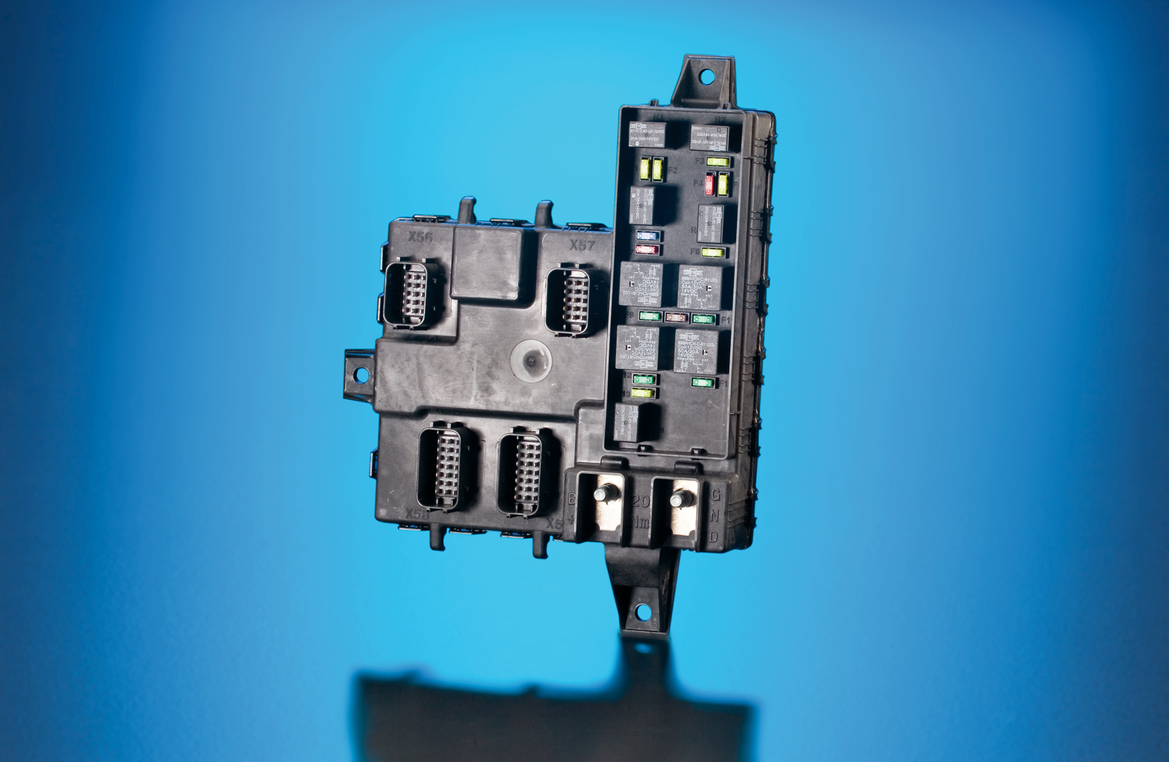 Zentralsteuergeräte von Hella - die effiziente Plattform für ...