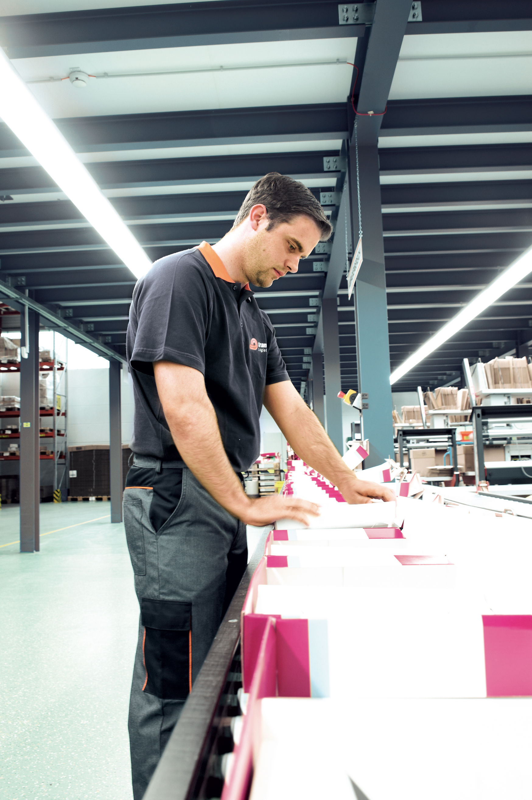 trans-o-flex Logistik-Service betreibt zentrales Online-Verteilzentrum ...