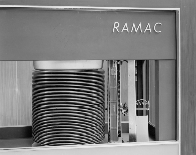 IBM Outlines Intelligent Storage Devices and Storage-Class Memory, IBM ...