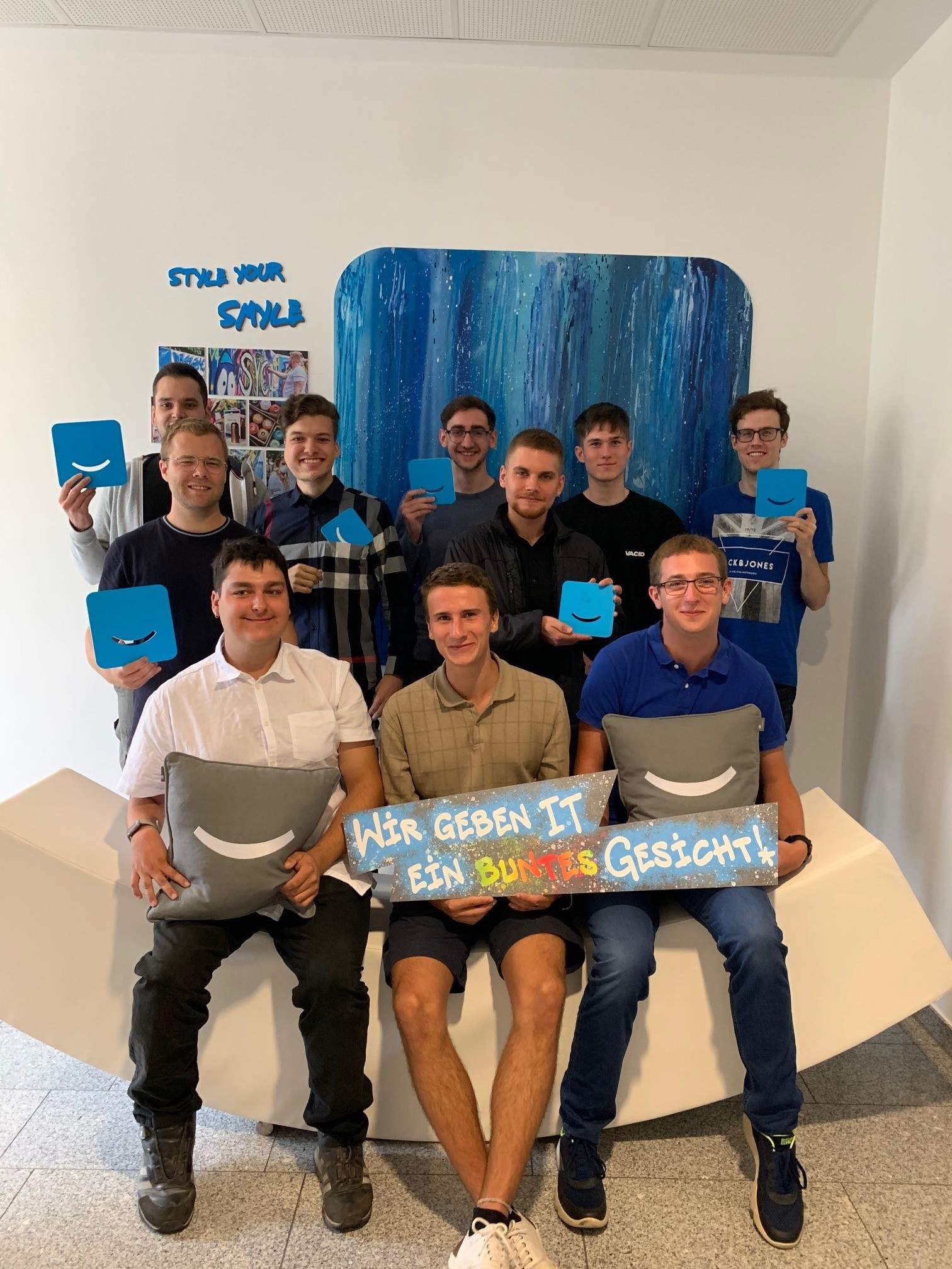 Zehn neue Auszubildende starten 2022 durch bei Sycor, SYCOR GmbH, Story ...