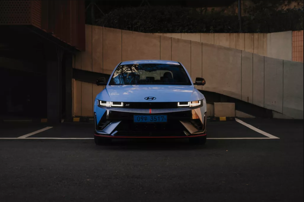 Für Alltag und Rennstrecke: Neuer Hyundai IONIQ 5 N startet ab 74.900 ...