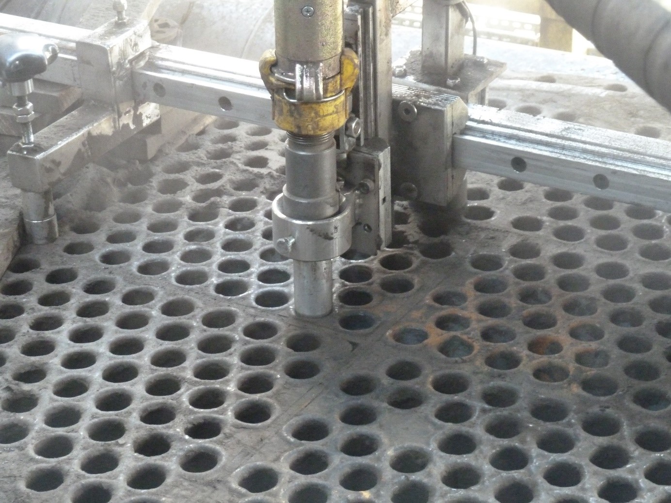 TubeMaster AS in operation, mycon GmbH, Story - PresseBox