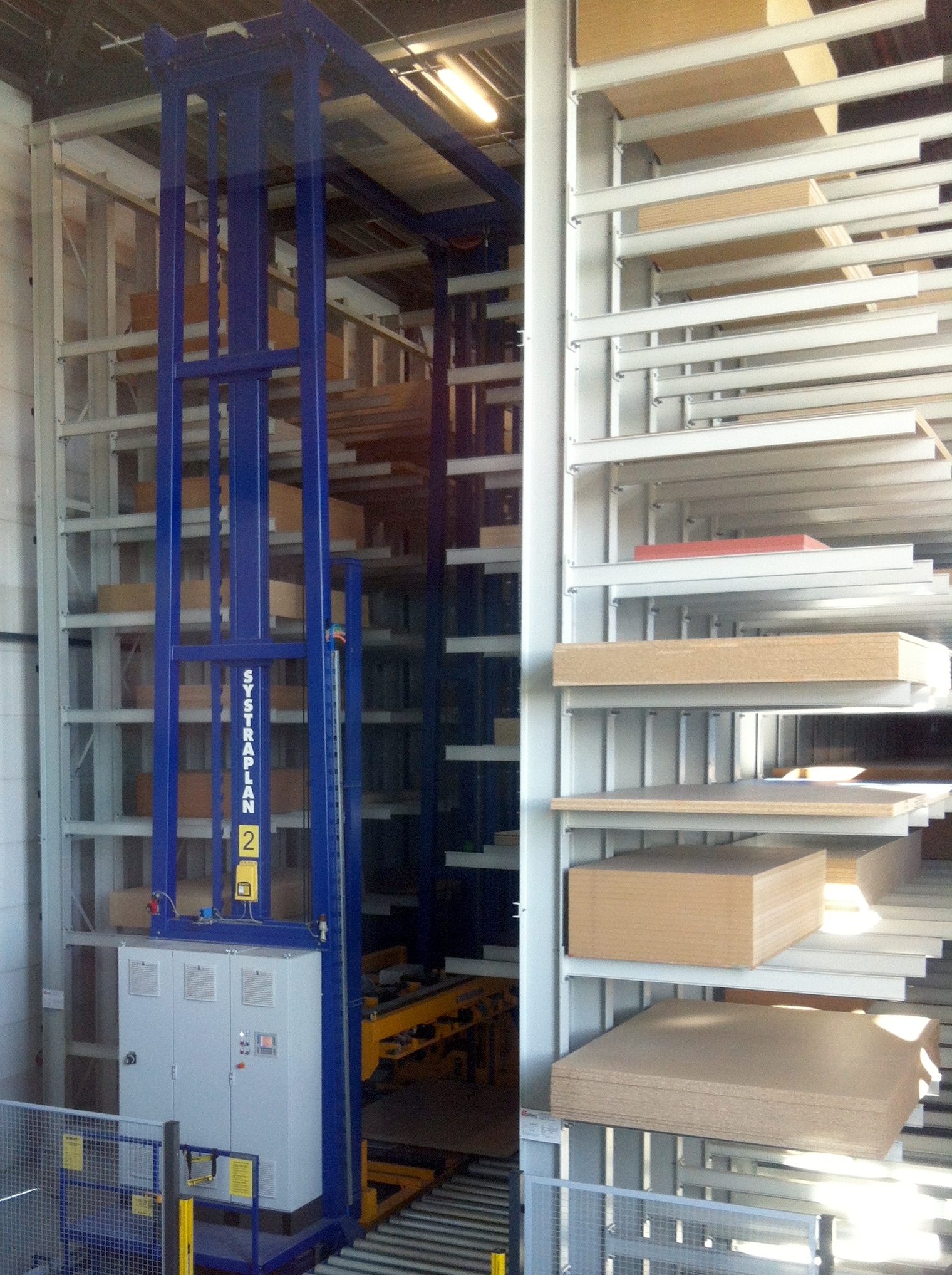 AUTOMATIC PICKING OF PANELS IN A HIGH BAY WAREHOUSE, SYSTRAPLAN GmbH ...