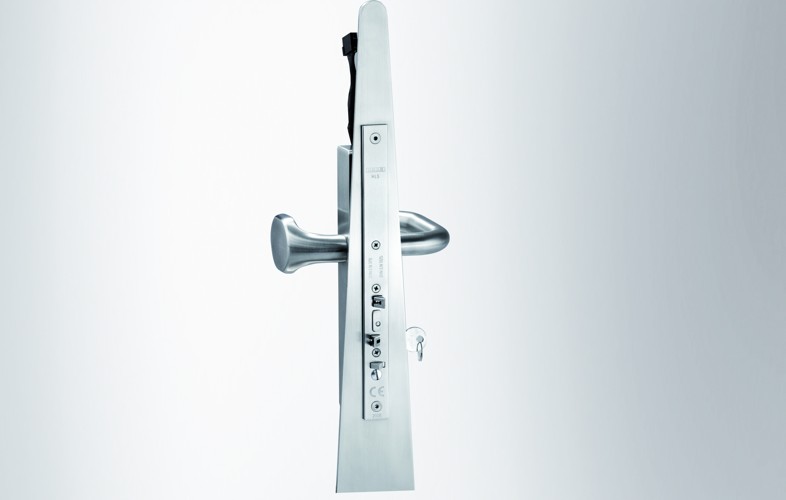 Schlüsselfrei und schnell zum Einsatz dank modernster Zutrittskontrolle ...