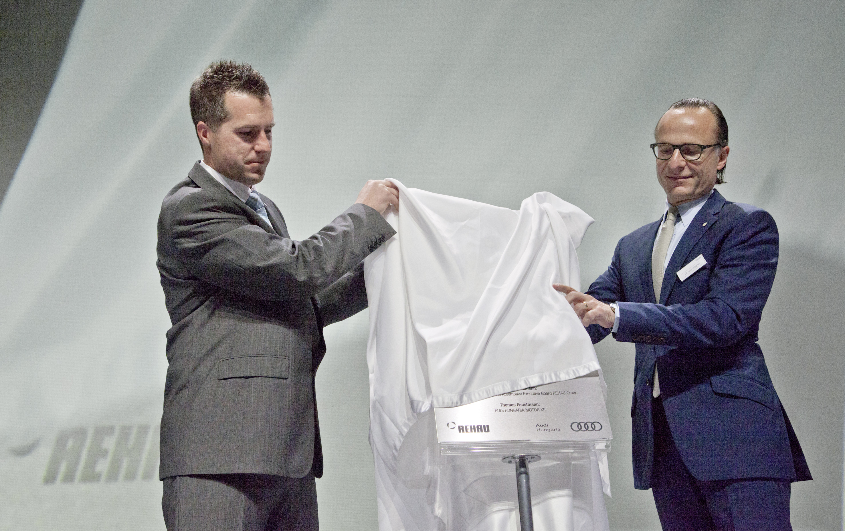 "Rehau at World Class Level", REHAU AG + Co, Story - PresseBox