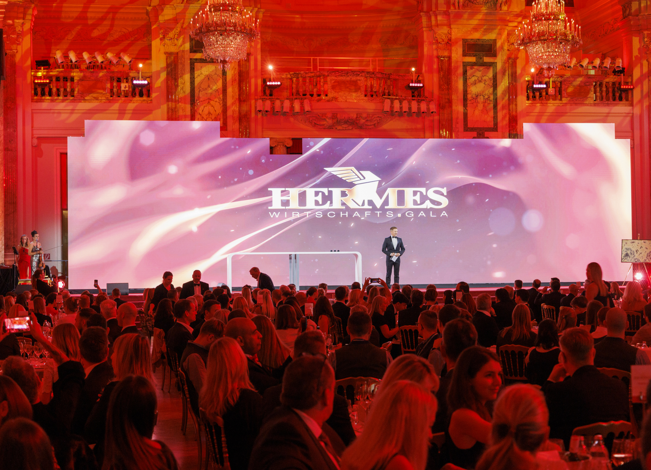 Kardex erneut für den HERMES.Wirtschafts.Preis 2024 nominiert, Kardex ...