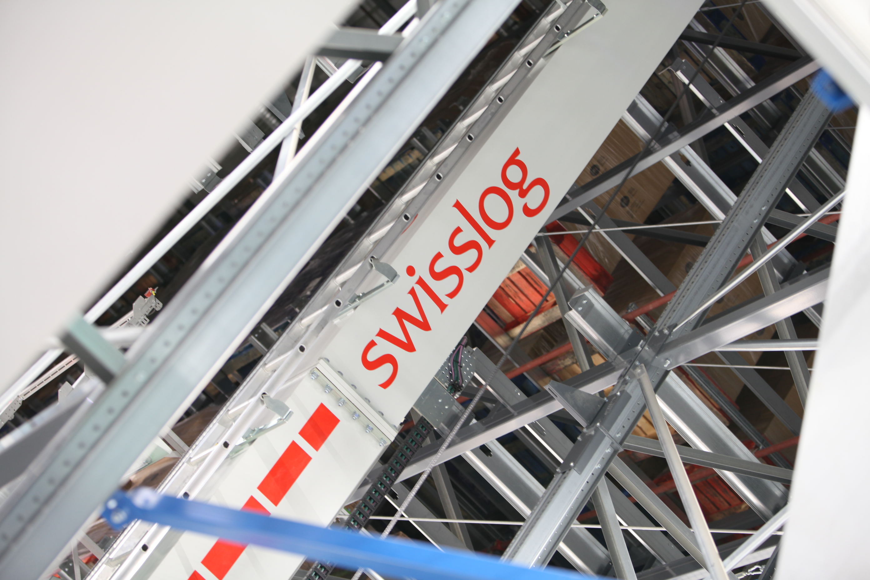 Pharmalogistik: Swisslog implementiert automatisiertes Hochregallager ...