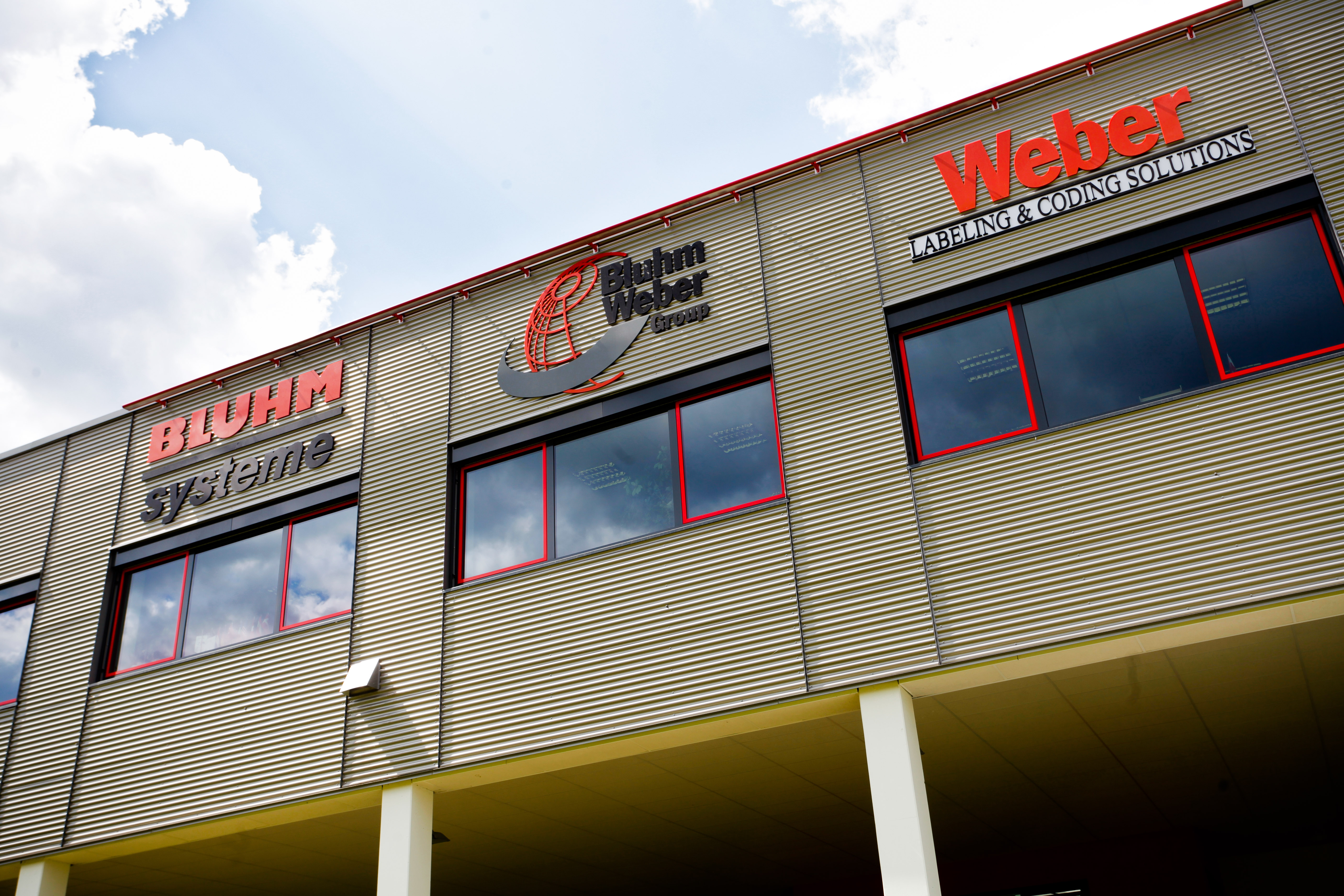 Bluhm Systeme doppelt ISO-zertifiziert, Bluhm Systeme GmbH, Story ...