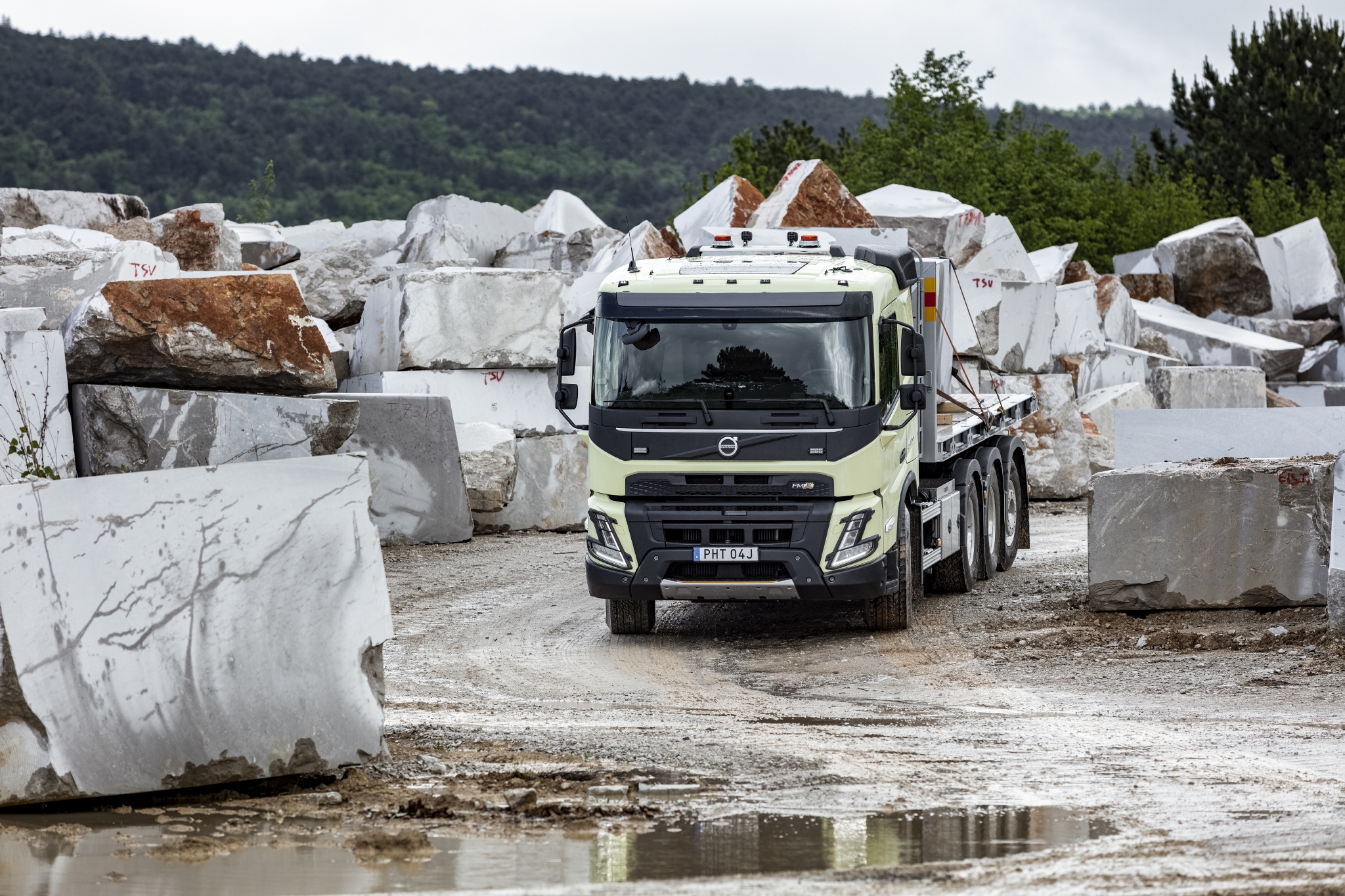 Volvo Trucks beginnt den Verkauf der neuen Lkw in Deutschland und ...