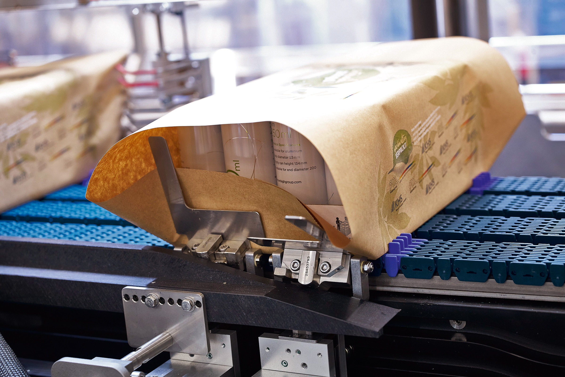 Paper wrapper: simple retrofits on existing KHS packaging machines, KHS ...