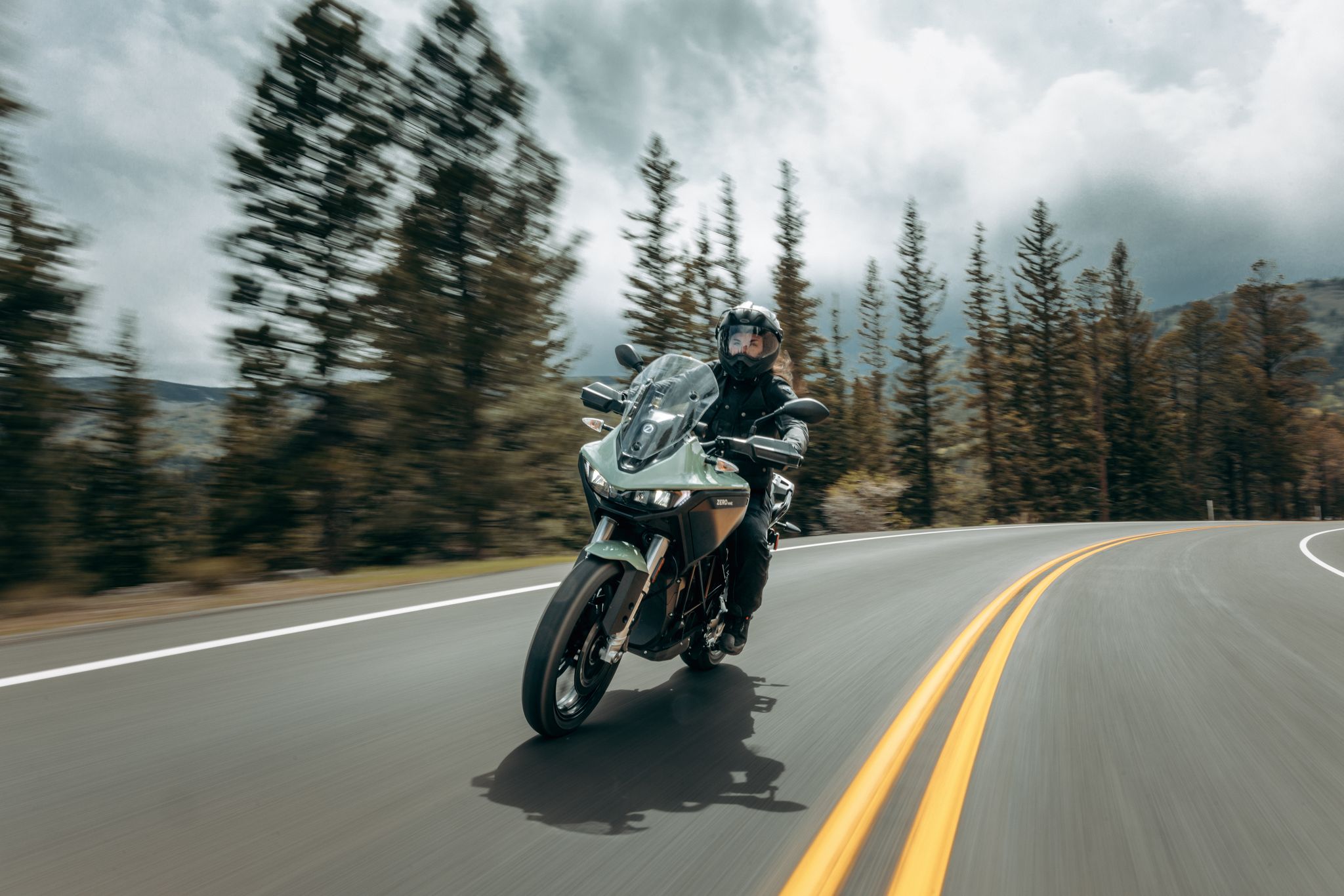 Zero Motorcycles stellt brandneue DSR/X vor: Extrem leistungsfähiges ...