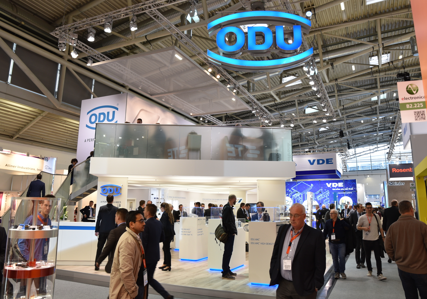 Überzeugende Verbindungen, ODU GmbH & Co. KG, Story - PresseBox