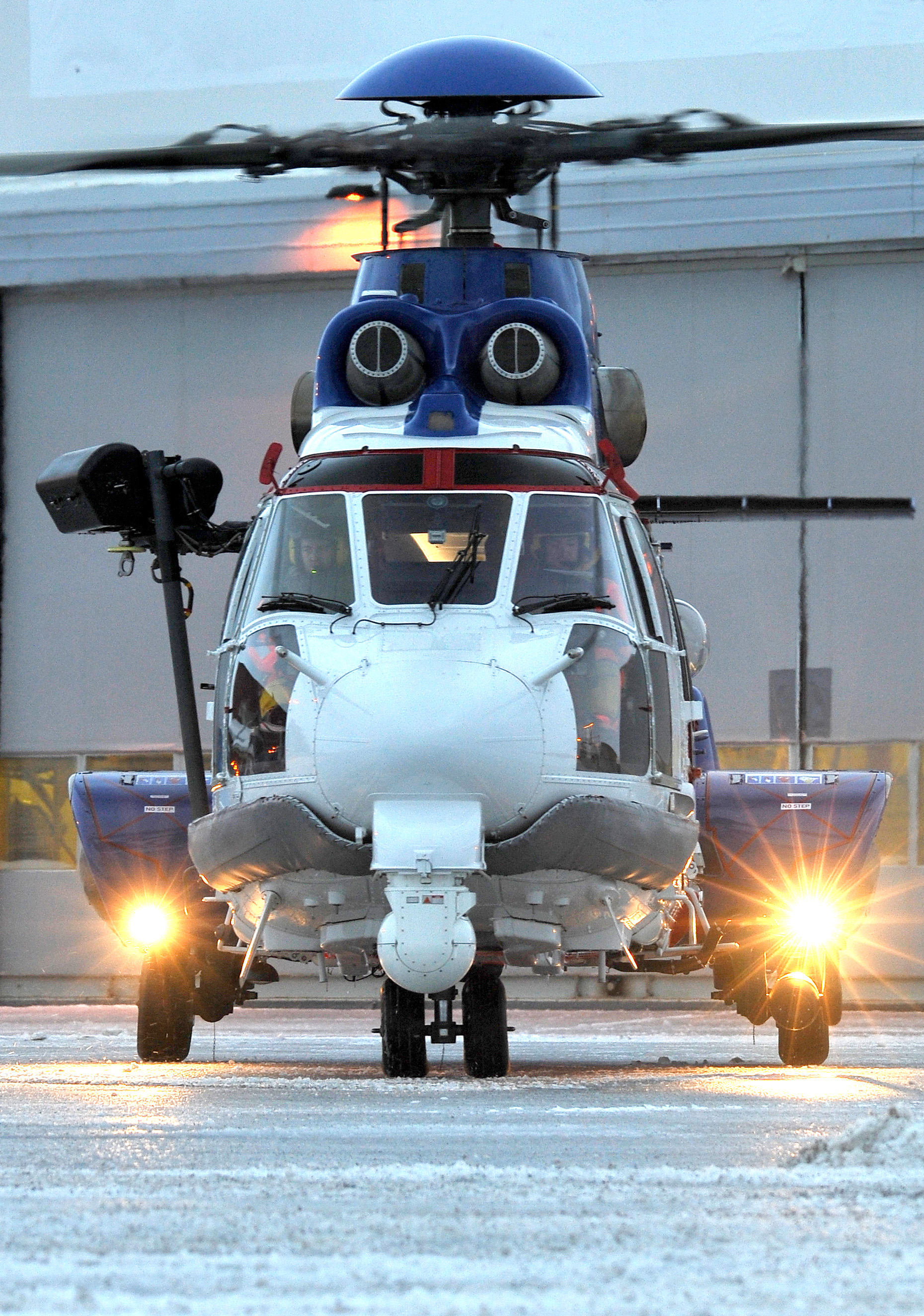 Spain orders a Eurocopter EC225 helicopter for sea search & rescue and ...