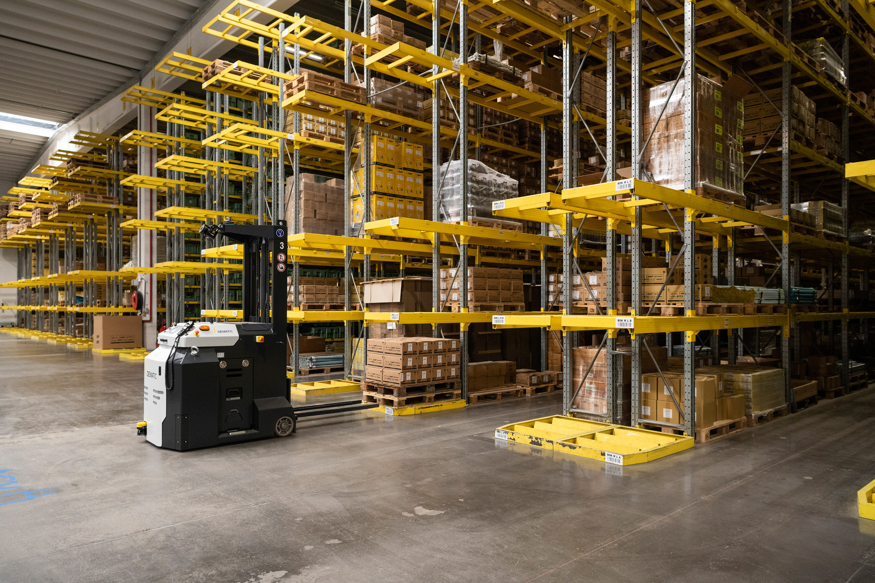 Dematic automatisiert neues Palettenhochregallager von pgb-Europe ...