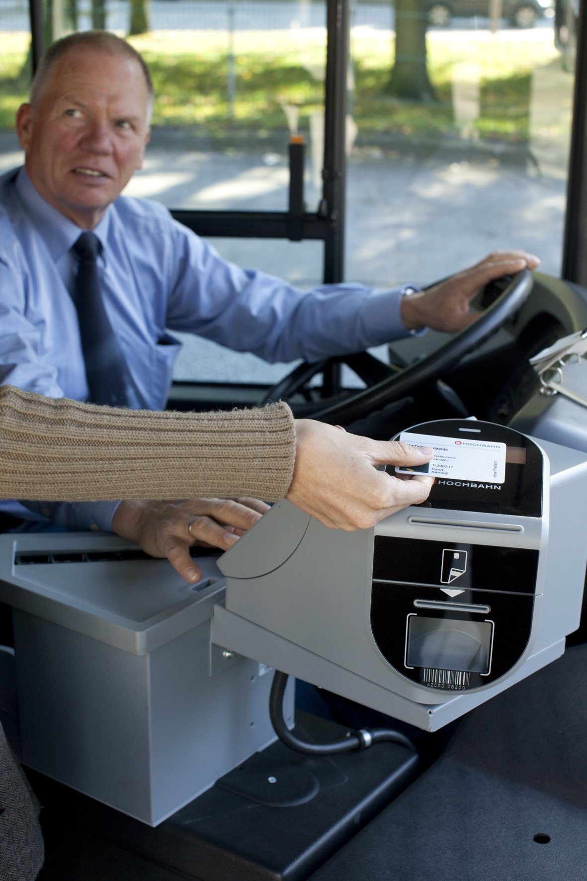 Höft & Wessel realisiert E-Ticketing für Hamburger Verkehrsverbund ...