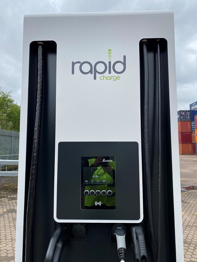Delta's Ultra Fast EV Charger to Power Electric Haulage Truck in the UK ...