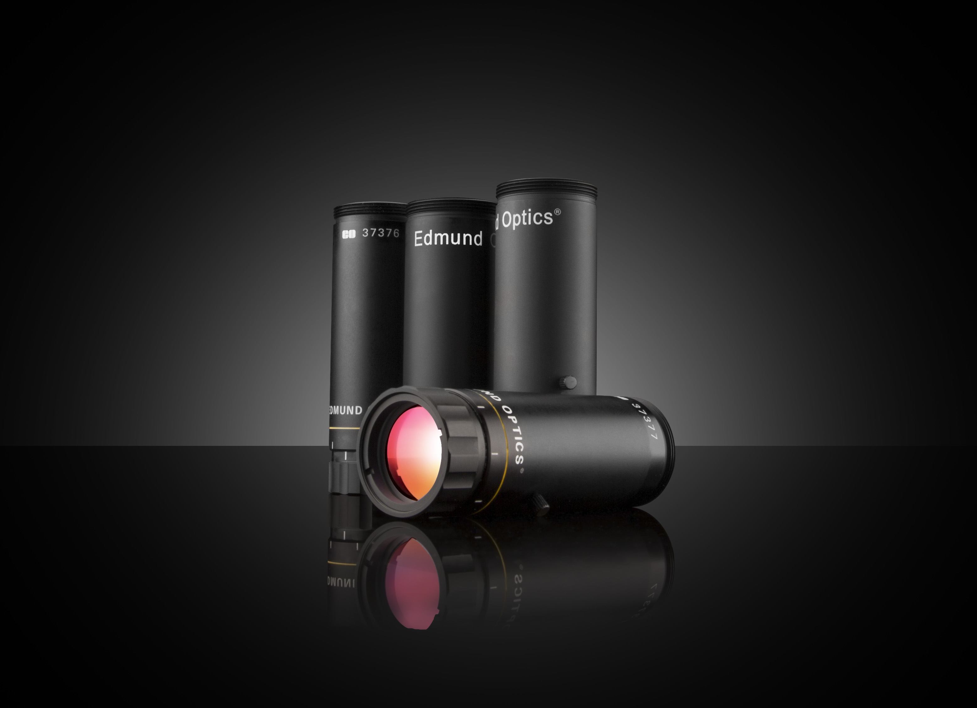 TECHSPEC® Divergent Adjustable Broadband Beam Expanders with a 2 µm ...