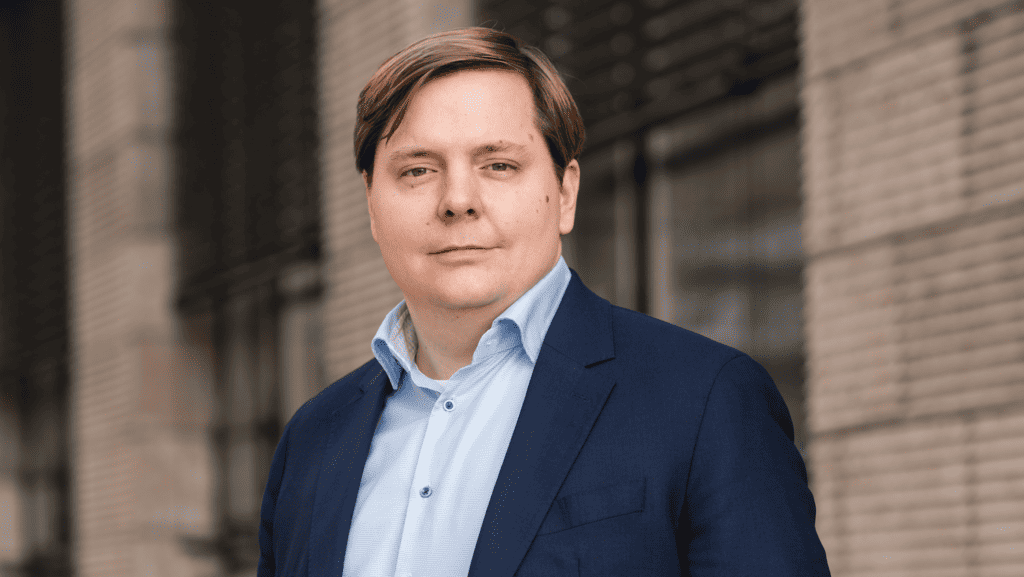 Von reaktiver zu proaktiver Sicherheit durch KI, IT Verlag für ...