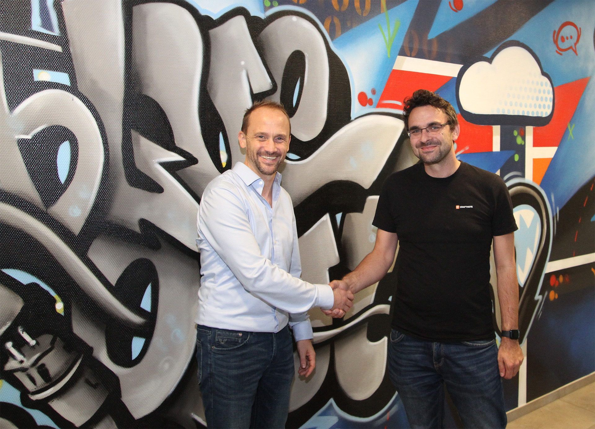 Digitalisierung im Handwerk - Schluss mit Zettelwirtschaft und aufwendiger Büroarbeit, blue ...