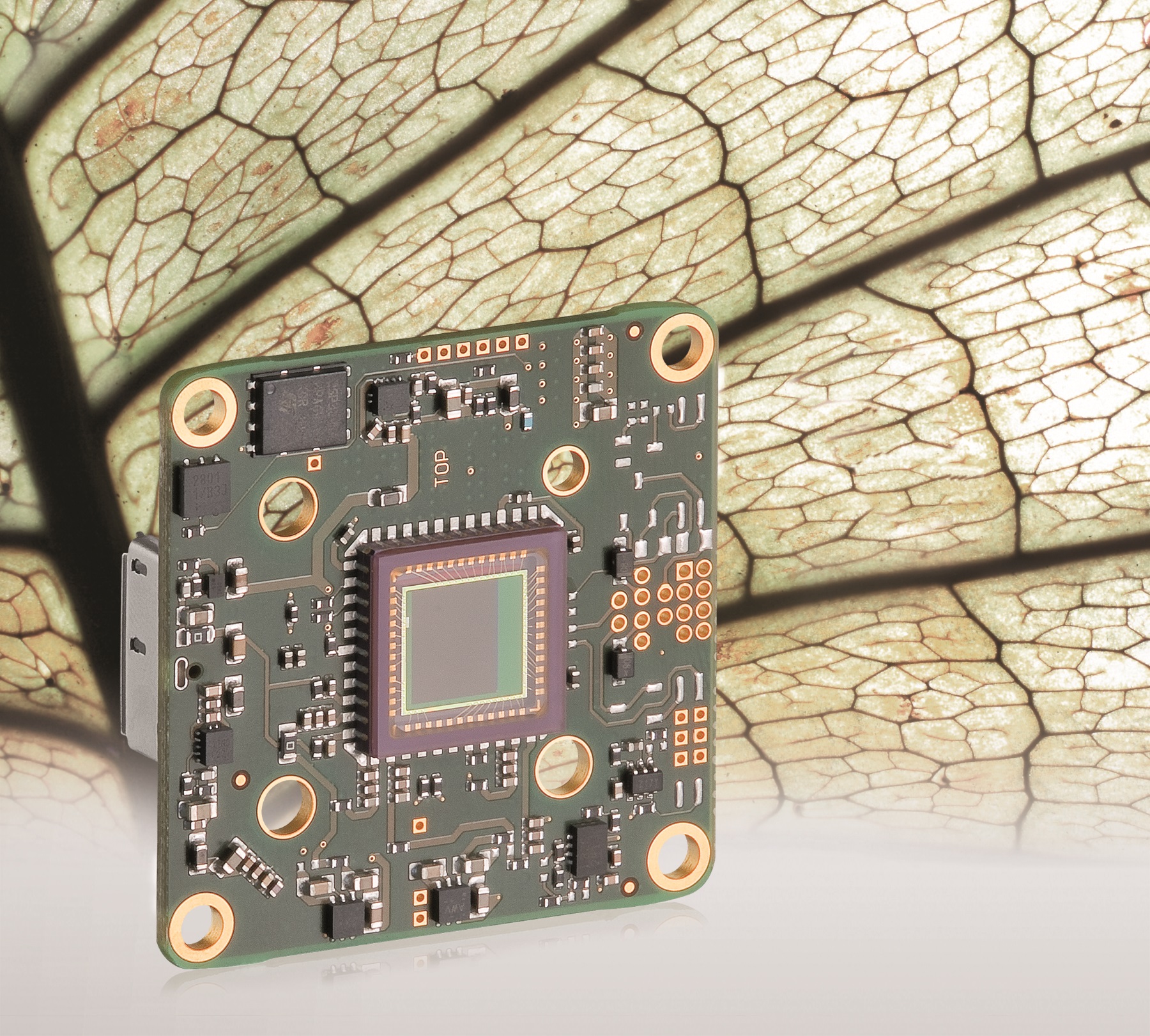 USB 3.0 single-board camera with 18 MP color sensor from Aptina, IDS ...