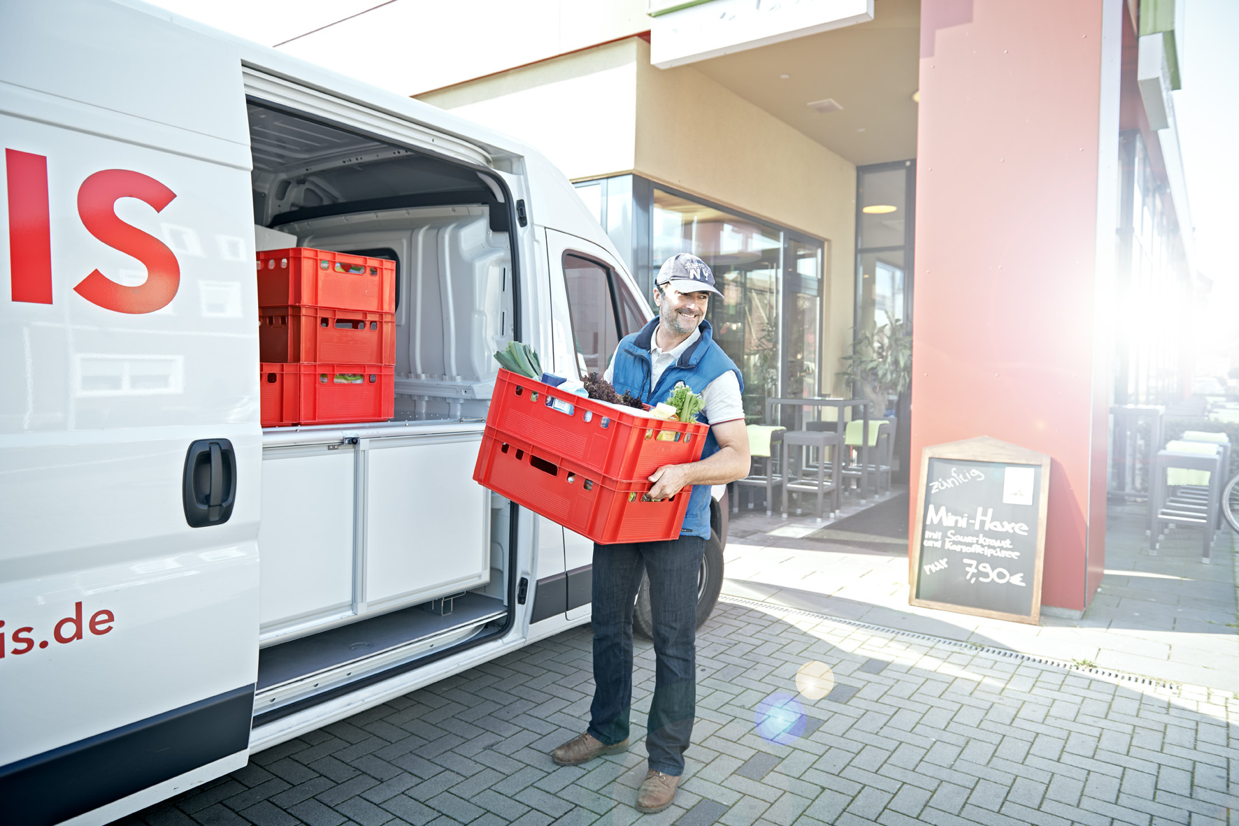 Weltneuheit: Hightech-Kühlung nach Maß für jeden Einsatz, Dometic ...
