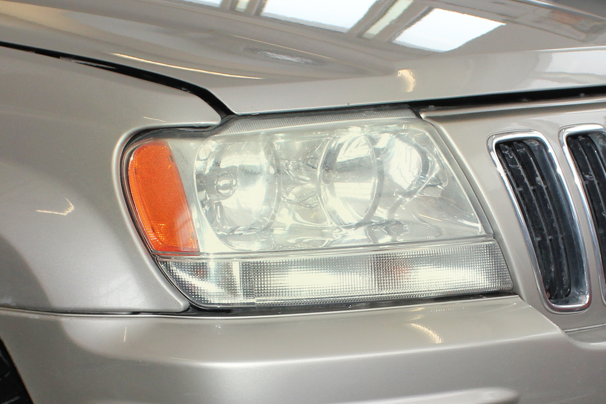 Smart-Repair bei matten Scheinwerfern: Aufbereitung statt Austausch ...