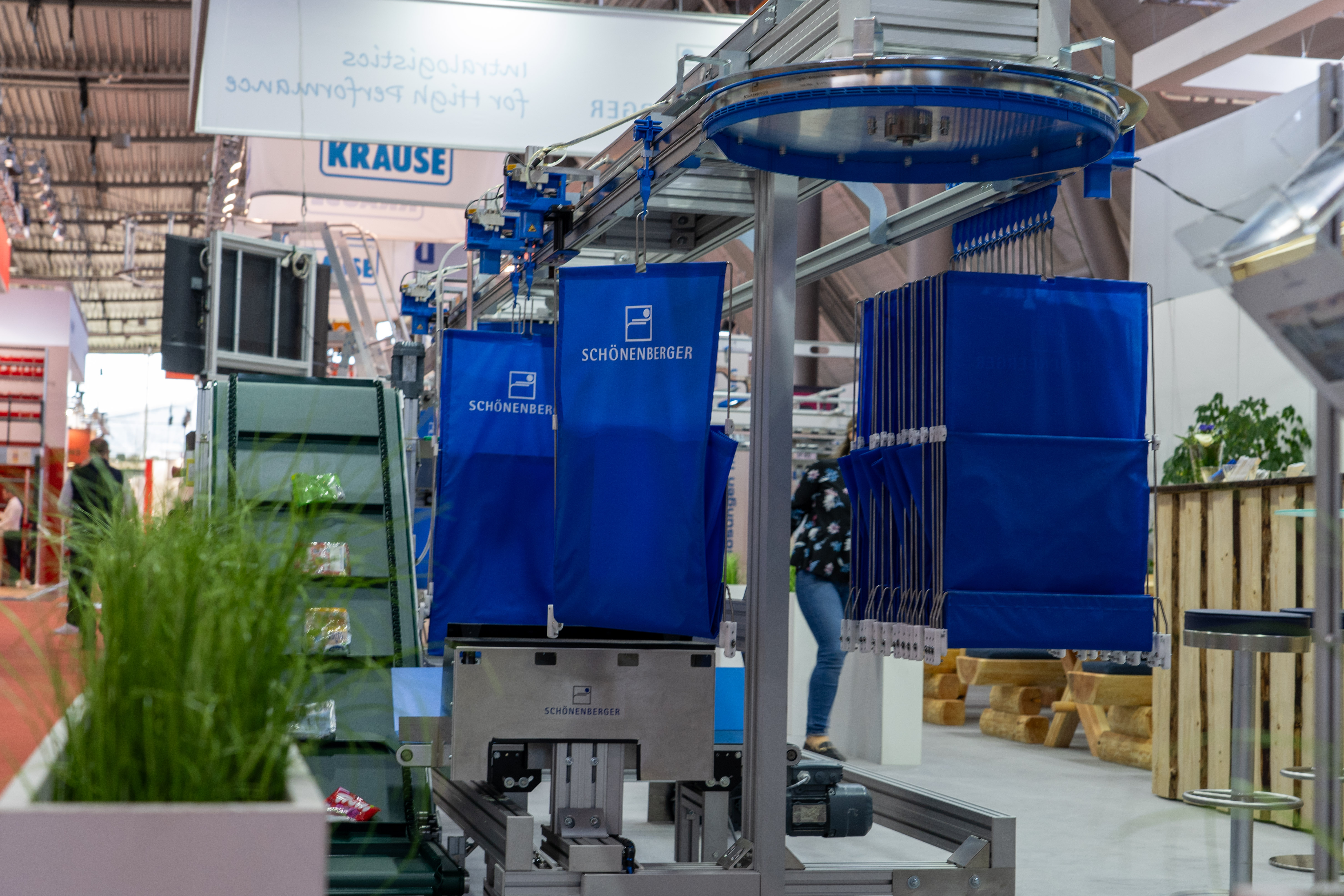 LogiMAT 2025: "Zero-Touch" Intralogistics with Schönenberger Overhead ...