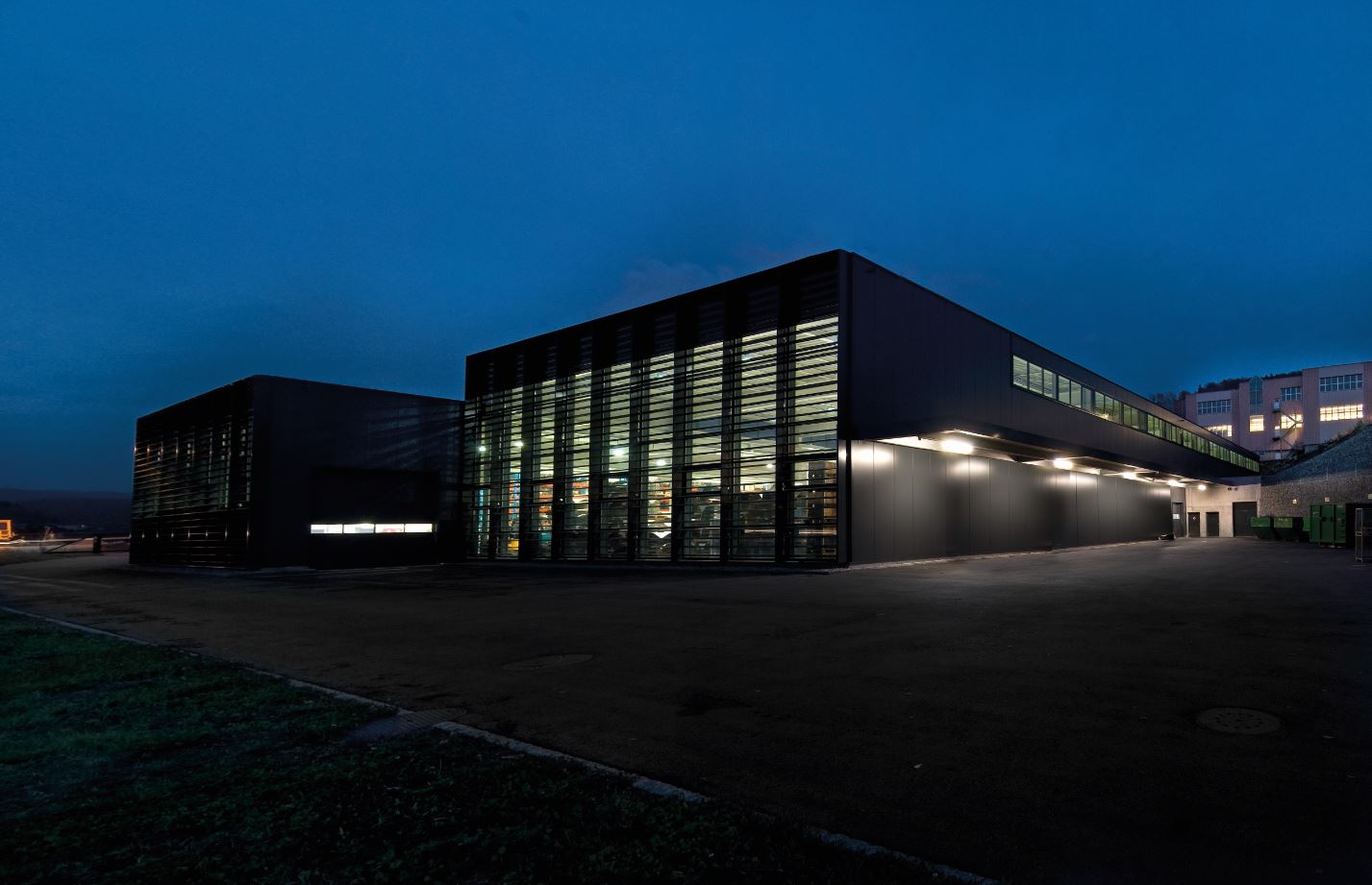 Technologiepartner, Bauteile- und Baugruppenfertiger, Industrie ...