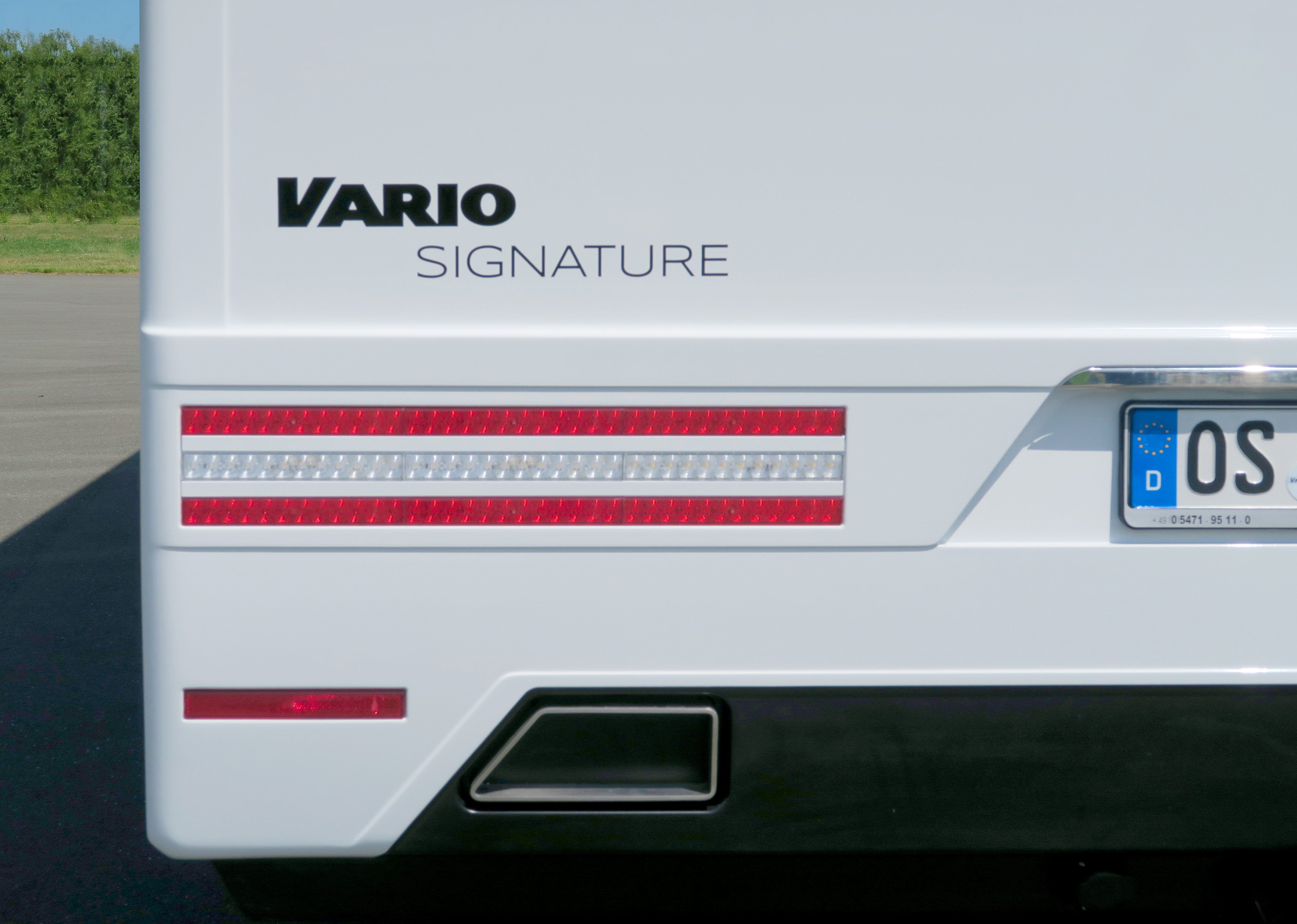 High-End Landyacht VARIO SIGNATURE 1200 MB ACTROS 2553 LLL. PKW-Garage ...