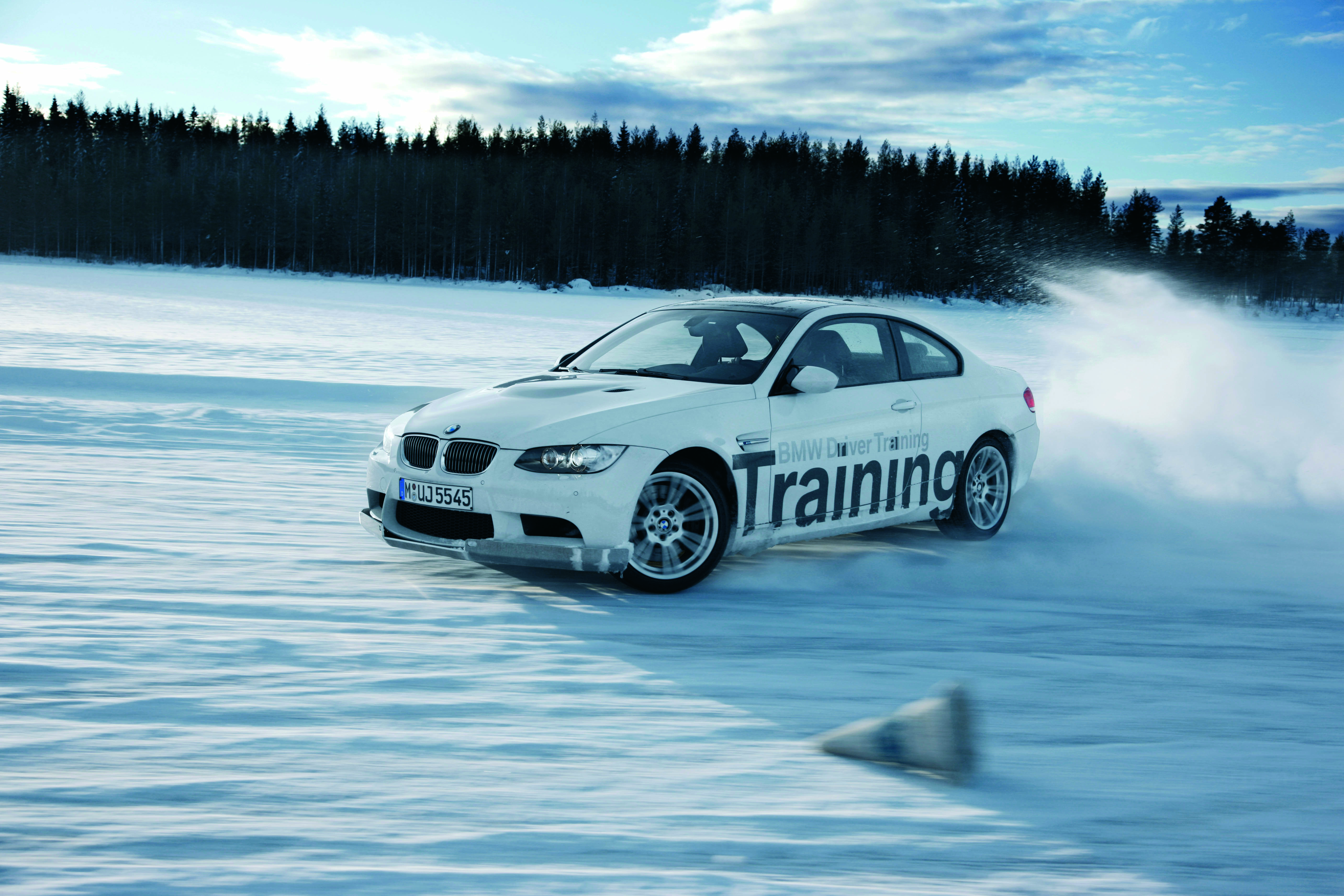 BMW snow and ice training courses in winter 2011, BMW AG, Story - PresseBox