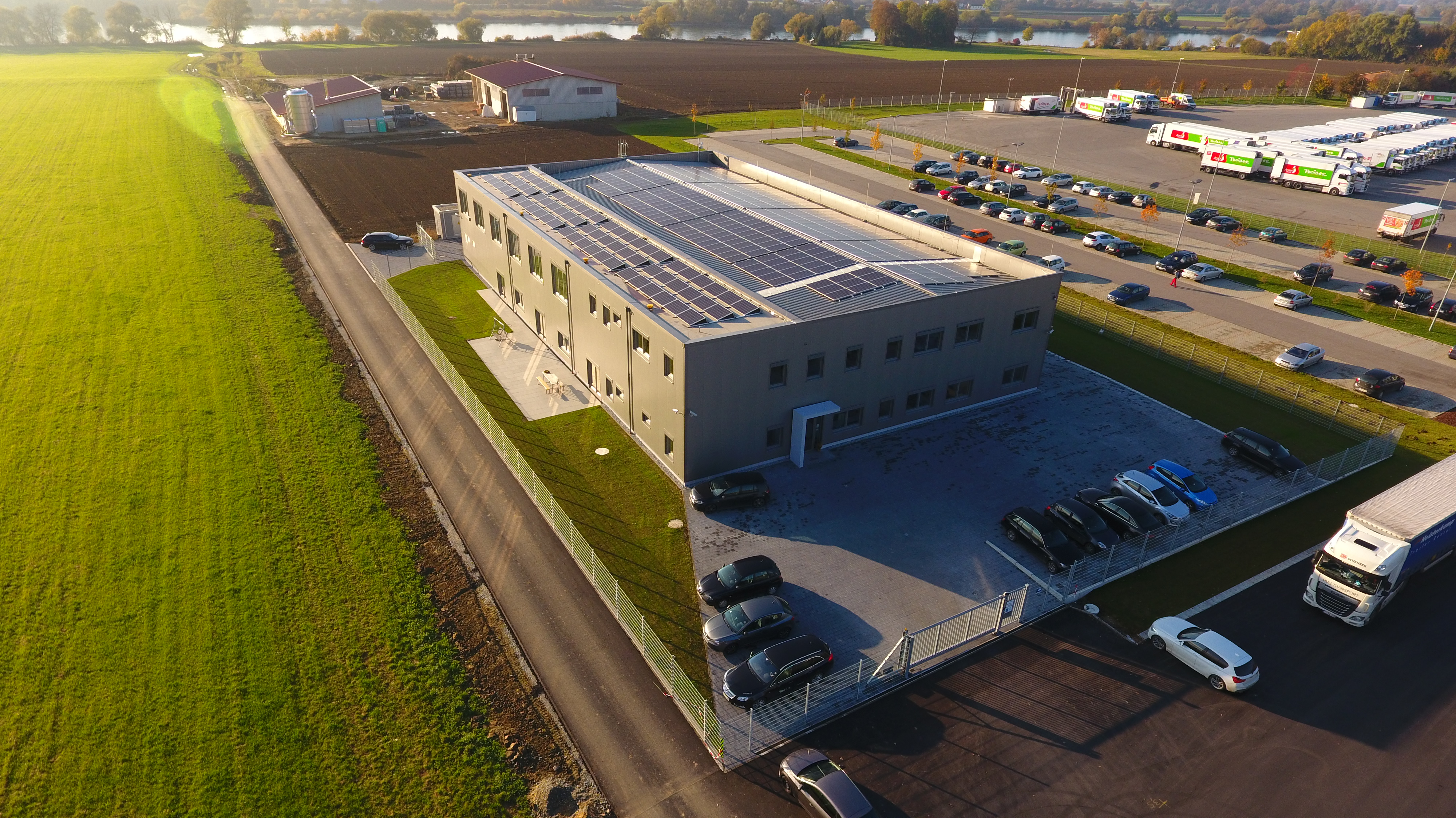 HARTL GROUP Top Themen im Januar 2017: Schwerpunkt: Digitalisierung des ...