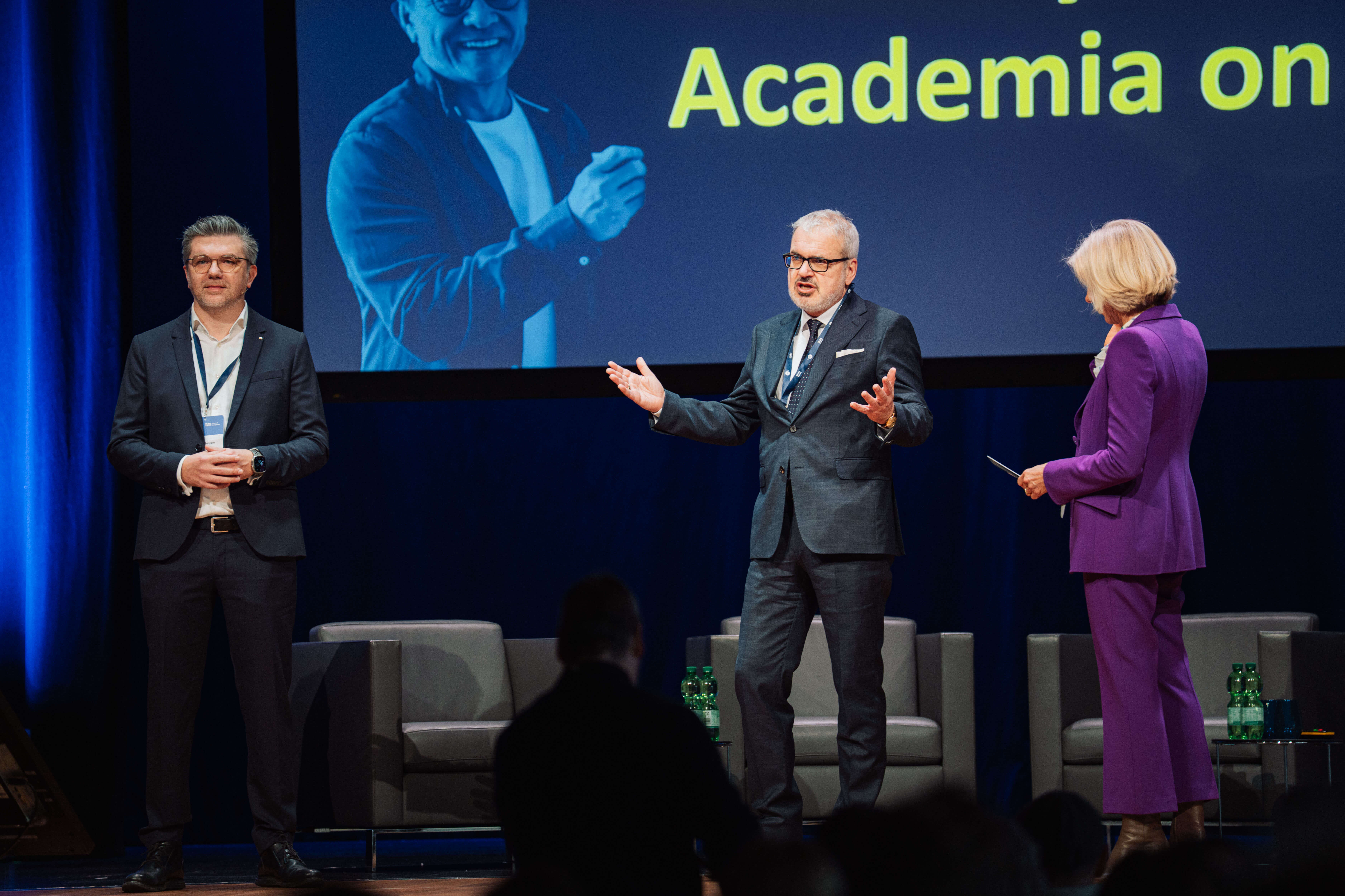 Industrial AI im Fokus: Erstes Münchner Management Kolloquium am TUM ...