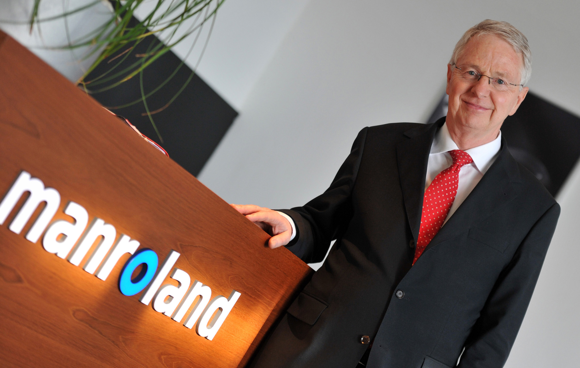 manroland web systems starts its first fiscal year with a powerful ...