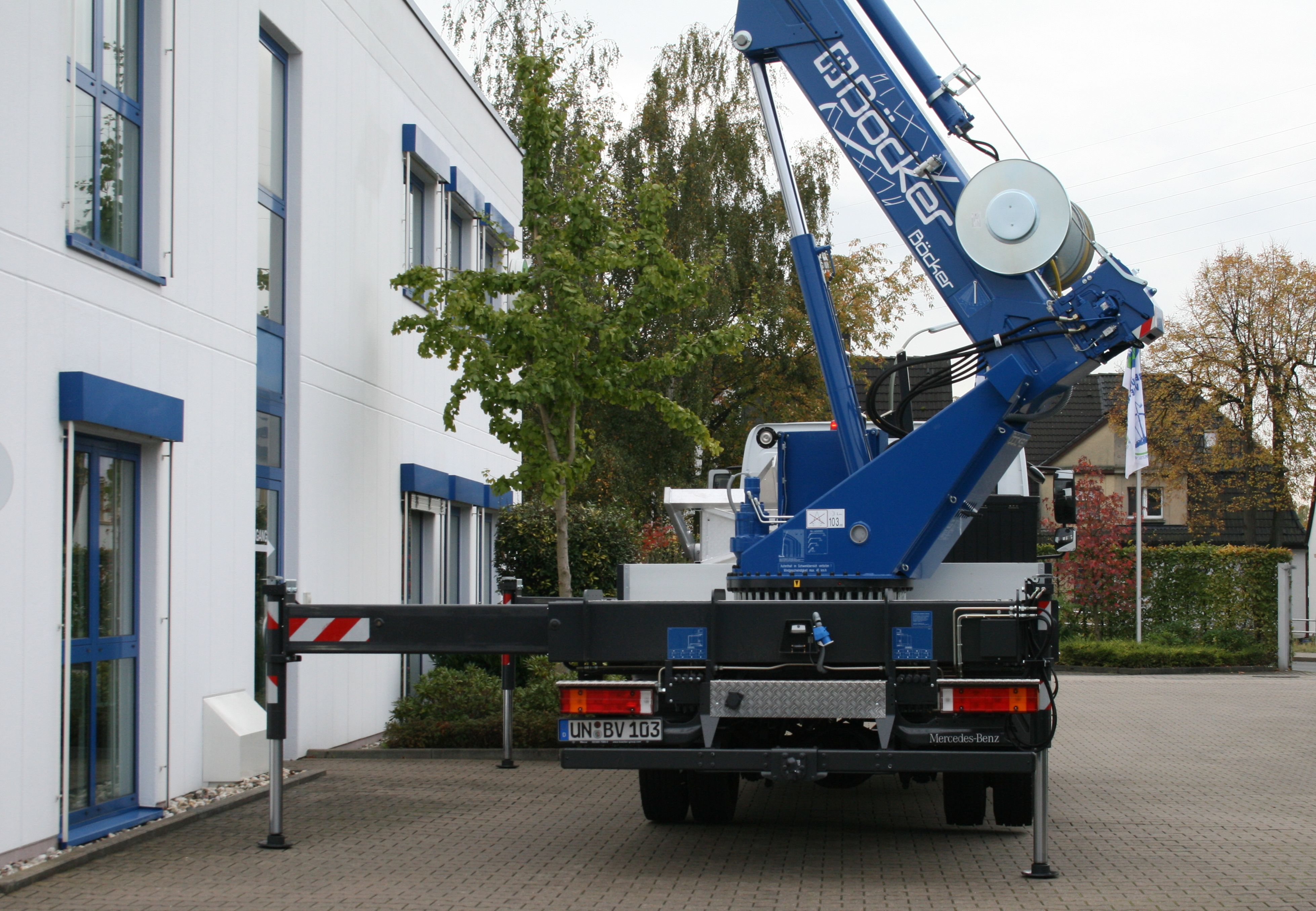 25 years aluminium crane, Böcker Maschinenwerke GmbH, Story - PresseBox