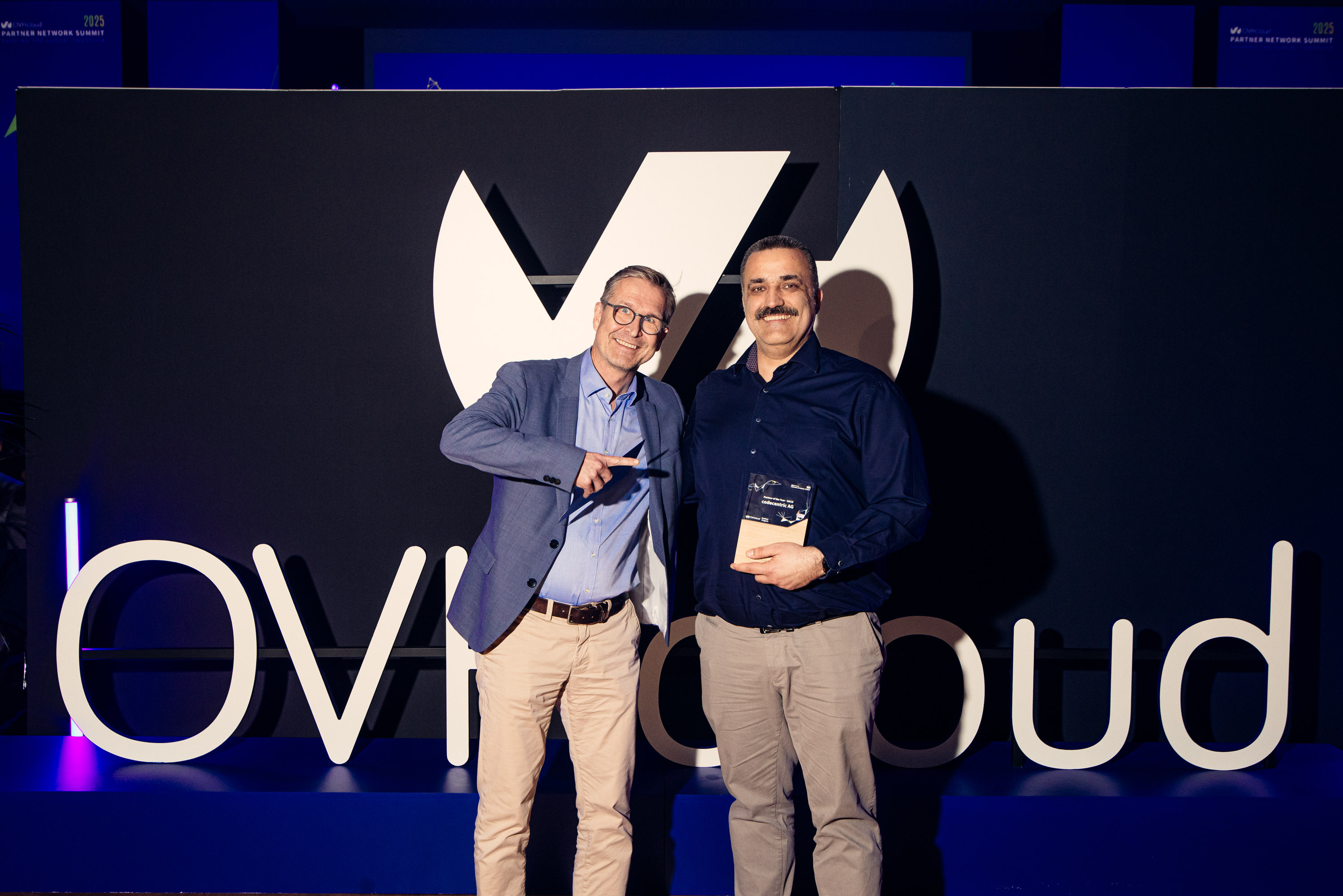 codecentric AG erhält „Partner of the Year – DACH“ 2025 Award von OVHcloud, codecentric AG ...