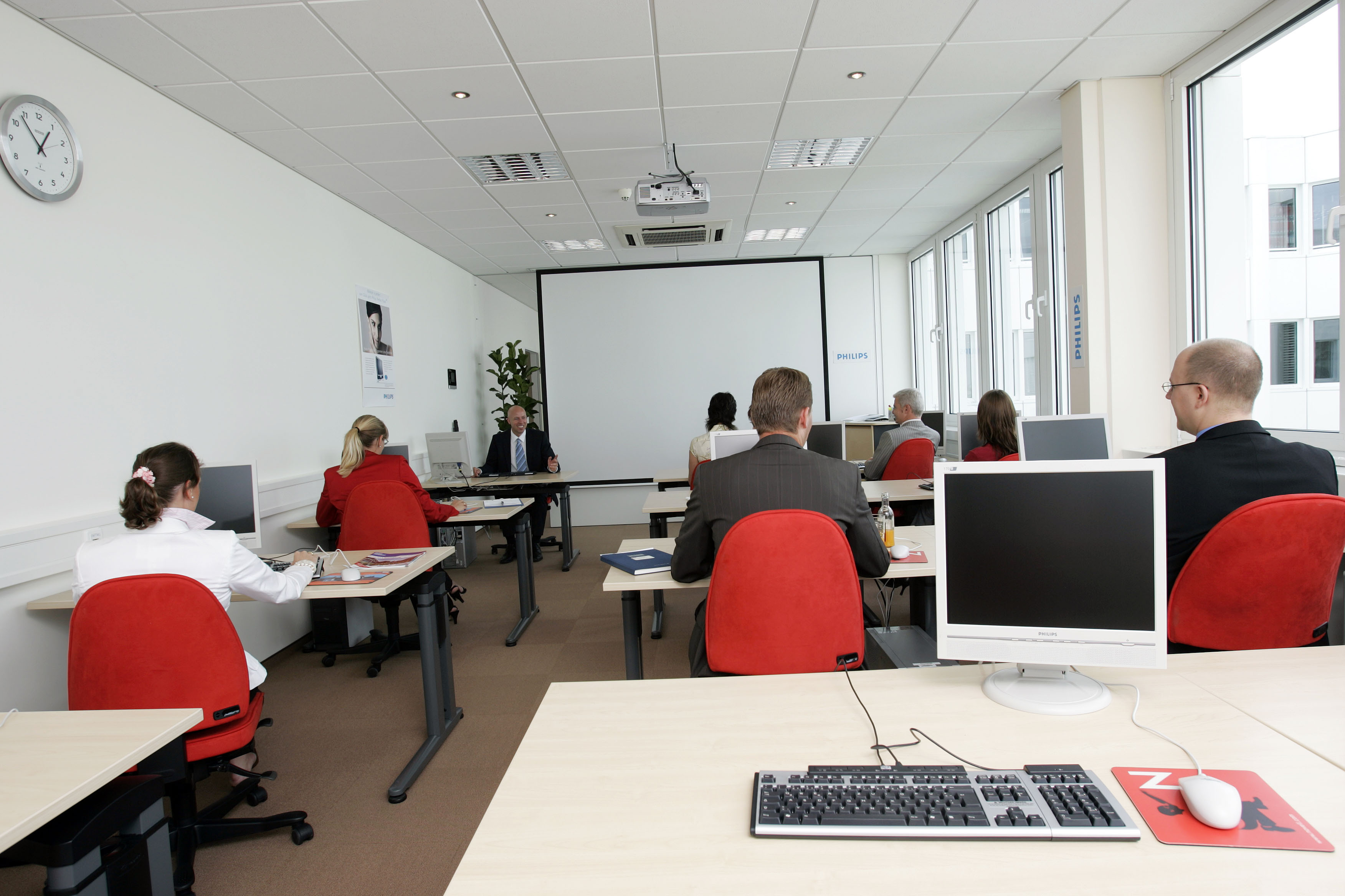 Ingram Micro wird Pearson VUE Testcenter, Ingram Micro Distribution ...