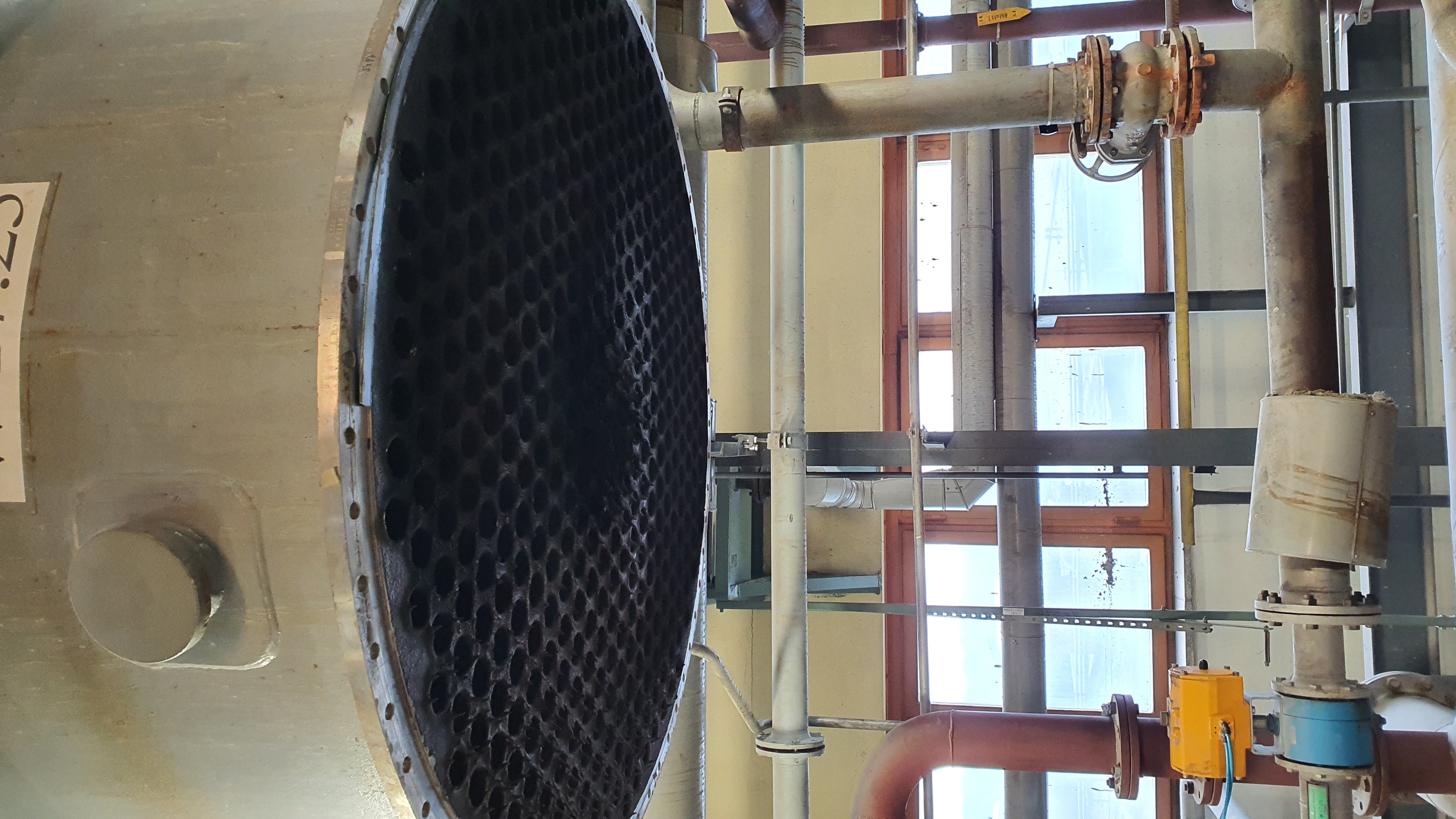 Manual or automated cleaning of tube bundle heat exchangers and ...
