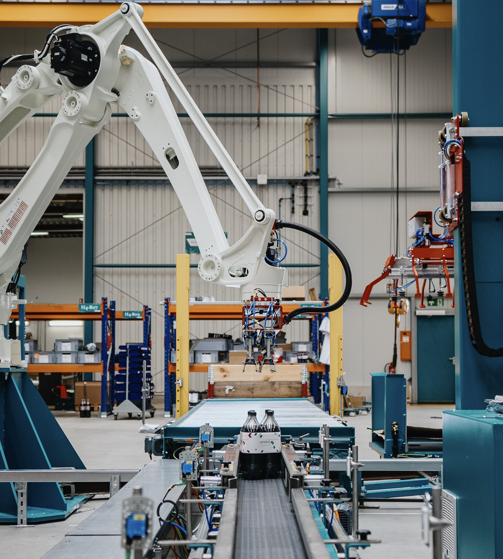The future of mobility: simple and intelligent material handling ...