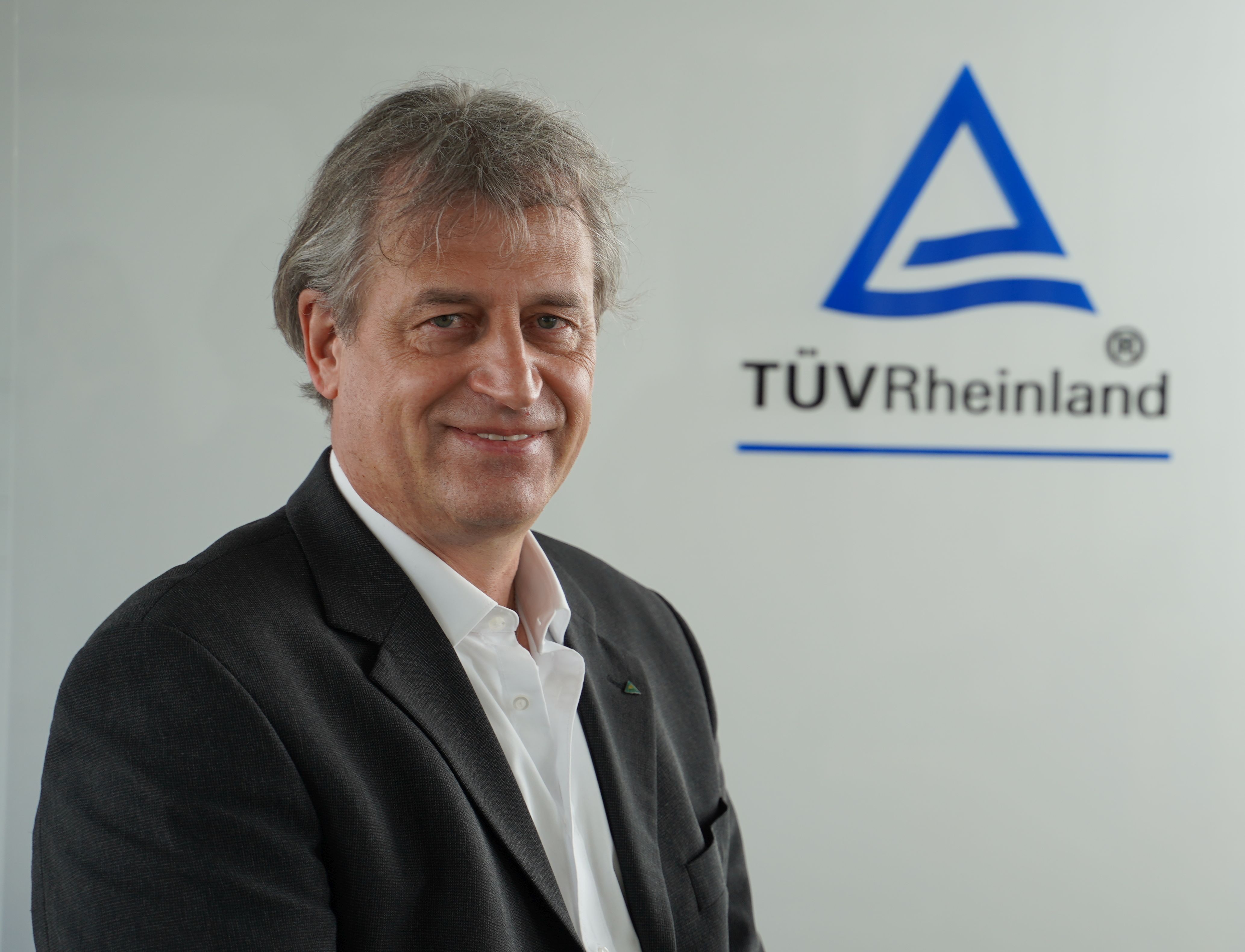 Neue Maschinenverordnung: TÜV Rheinland von EU-Kommission als Notified Body anerkannt, TÜV ...