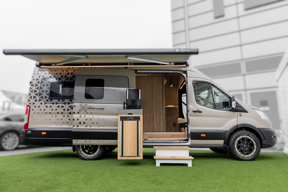 Unique Mobile Office Vehicle: Alpine Announces Market Launch of its ...